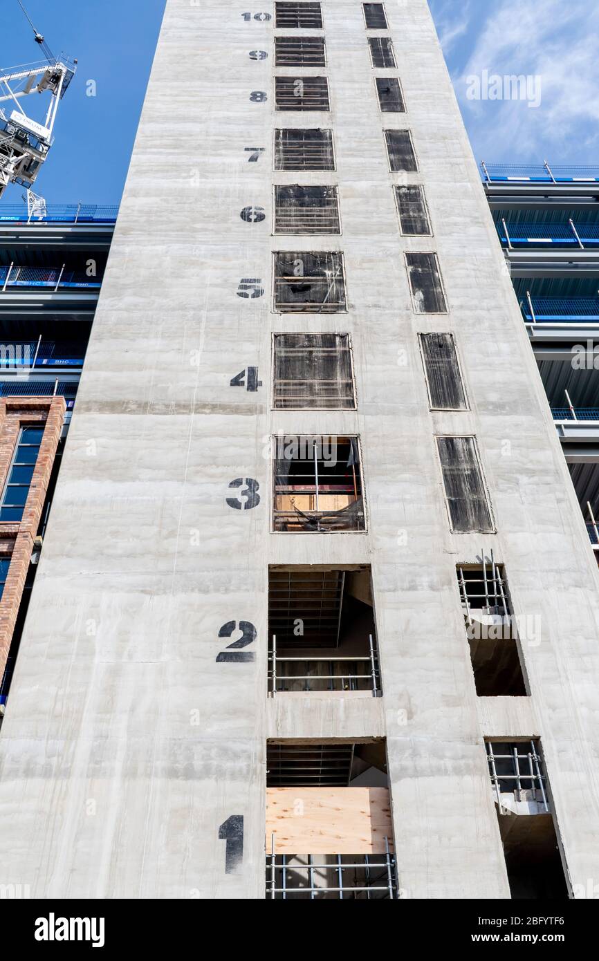 Construction site health safety bright hi-res stock photography and ...