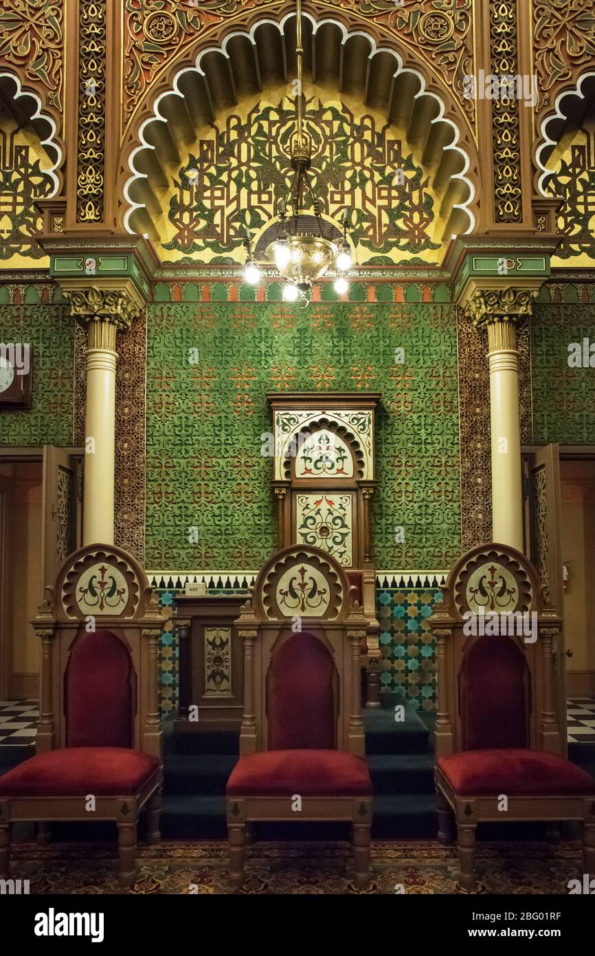 Inside masonic hall hi-res stock photography and images - Alamy