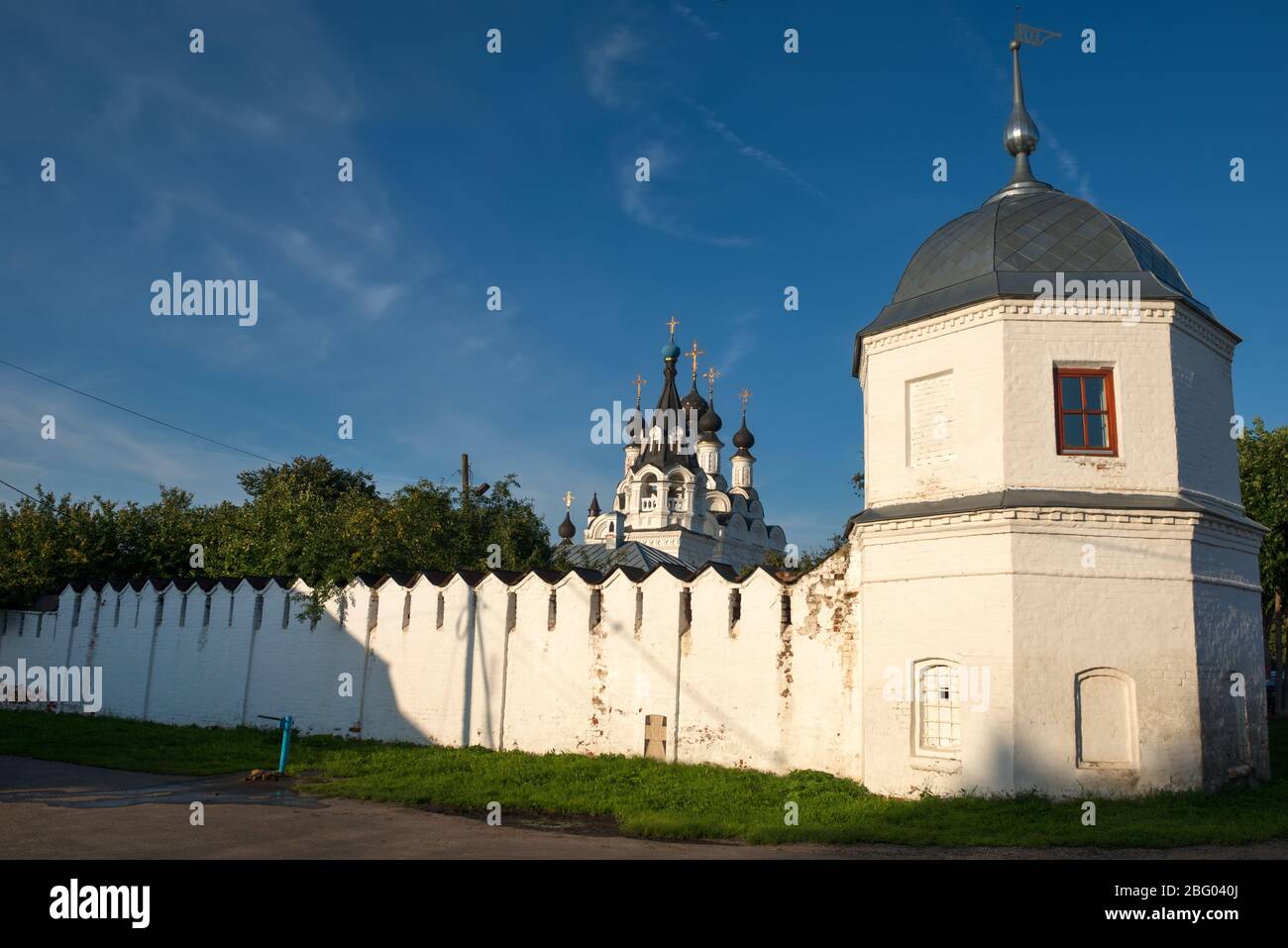 Tower and walls of the Annunciation Monastery in Murom, Russia Stock ...