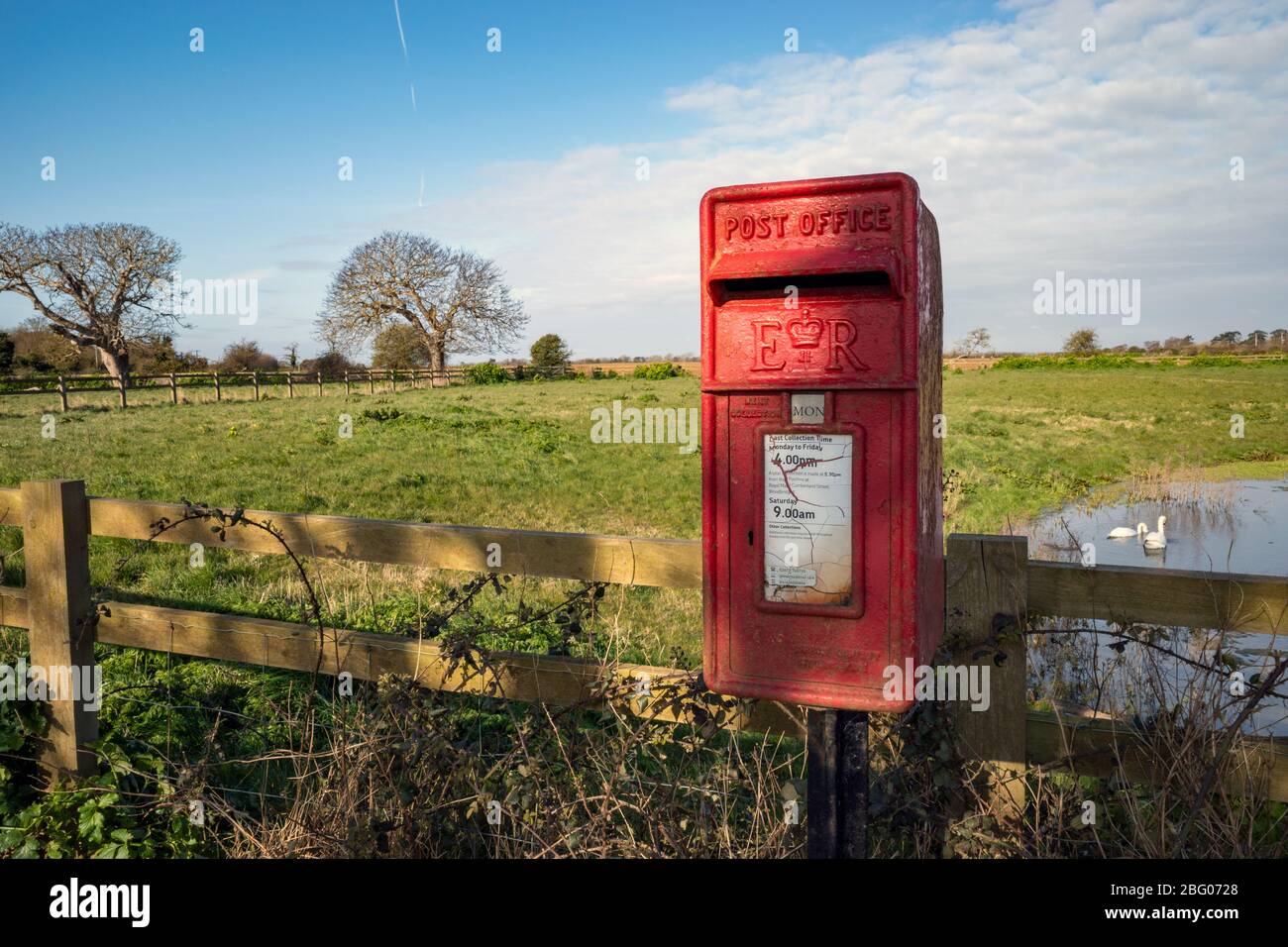 Roadside postbox hi-res stock photography and images - Alamy