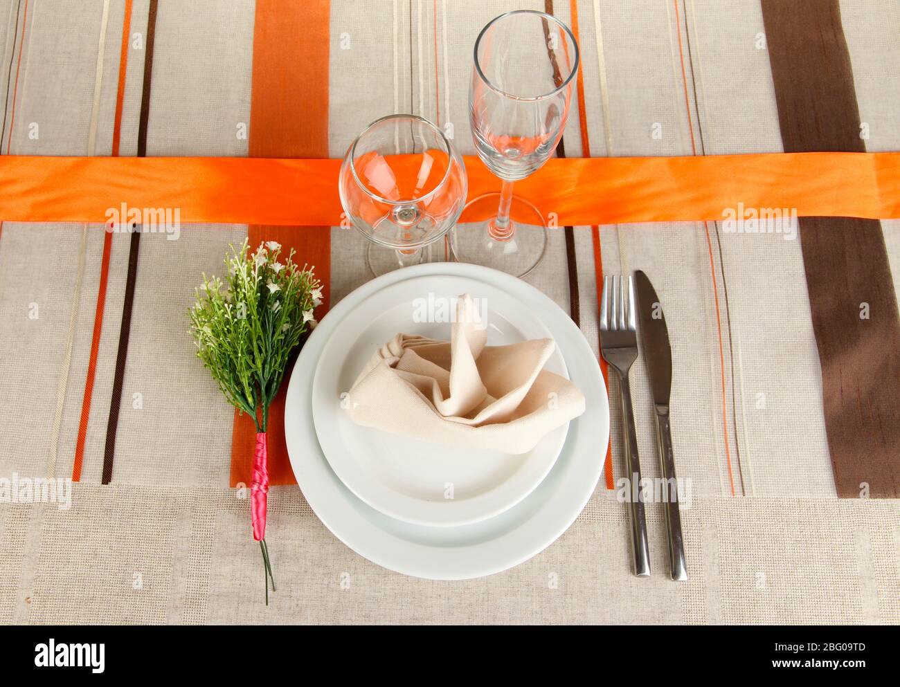 Table setting festive table Stock Photo - Alamy