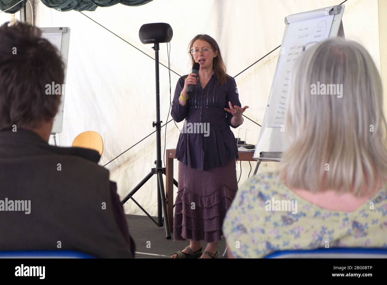 Fiona nicholson hi-res stock photography and images - Alamy