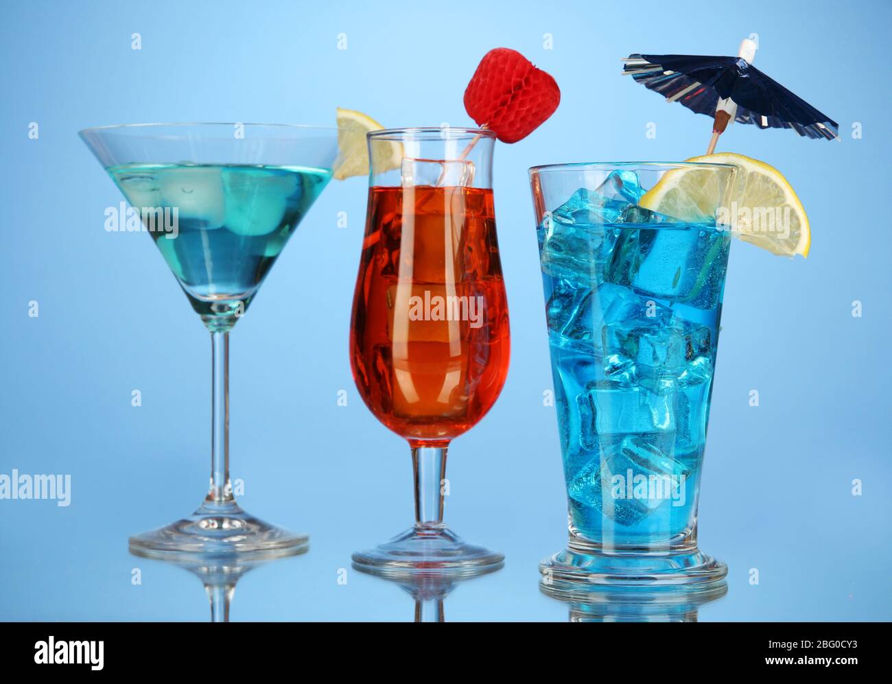 Several alcoholic cocktails bar hi-res stock photography and images - Alamy