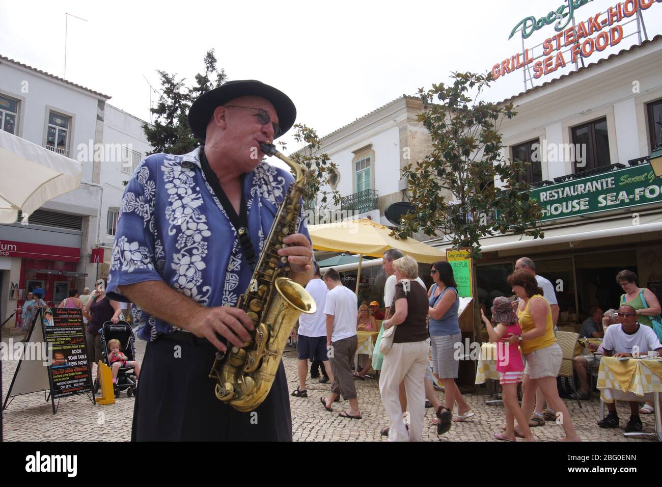 Tavira ferry hi-res stock photography and images - Alamy