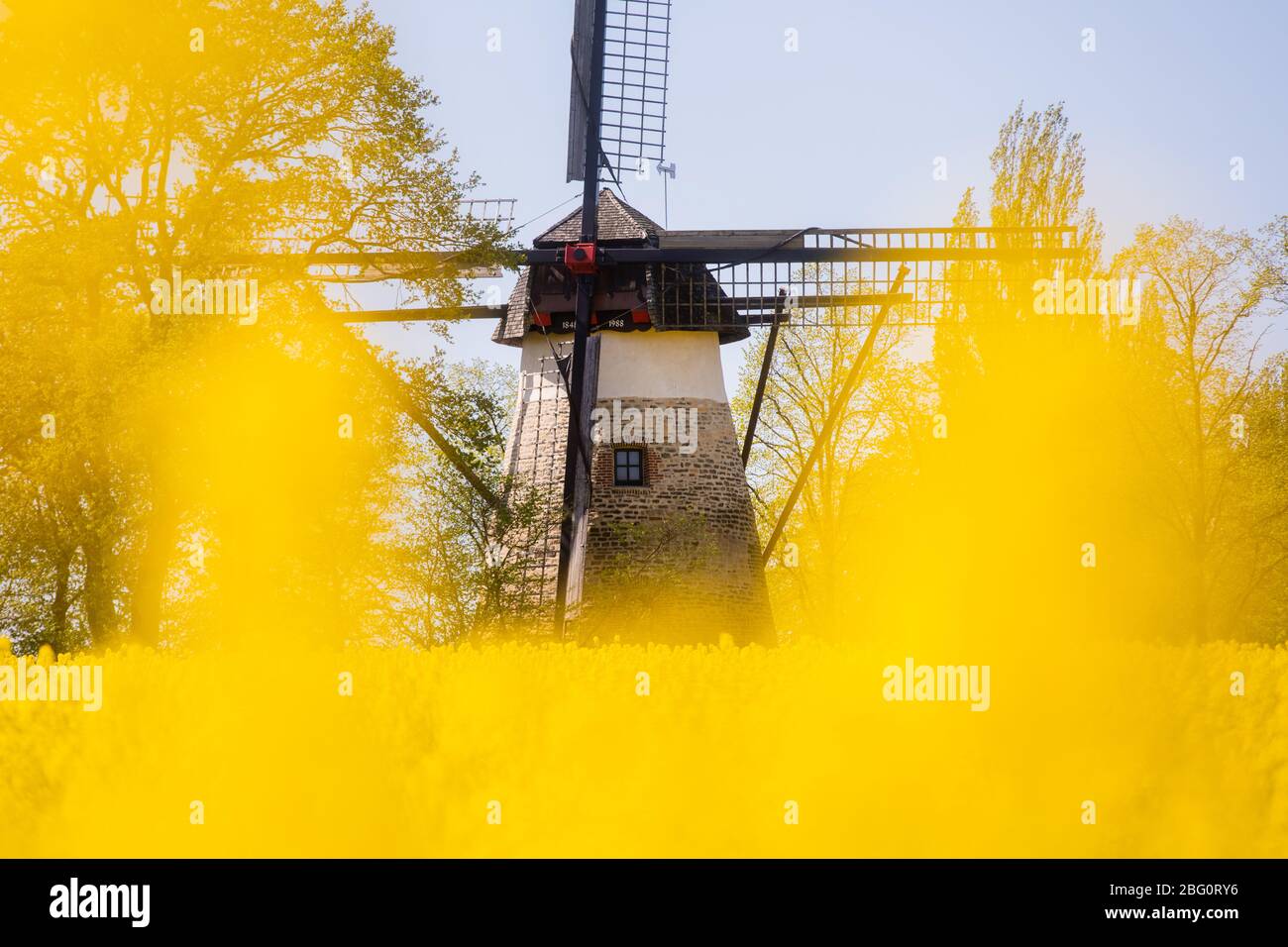 Ochtrup, Germany. 20th Apr, 2020. The mountain windmill is framed by ...