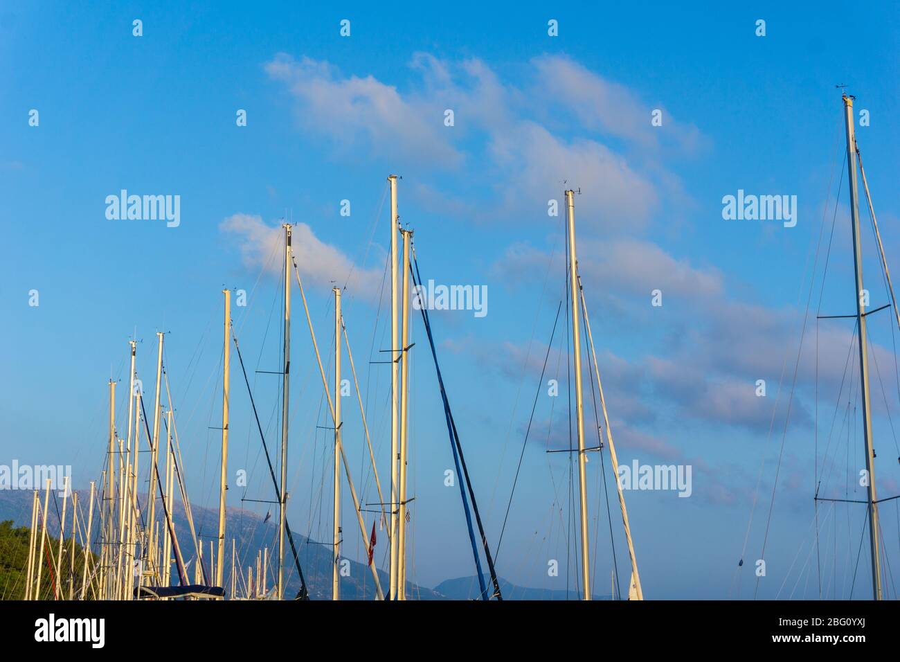 Group of mast hi-res stock photography and images - Alamy