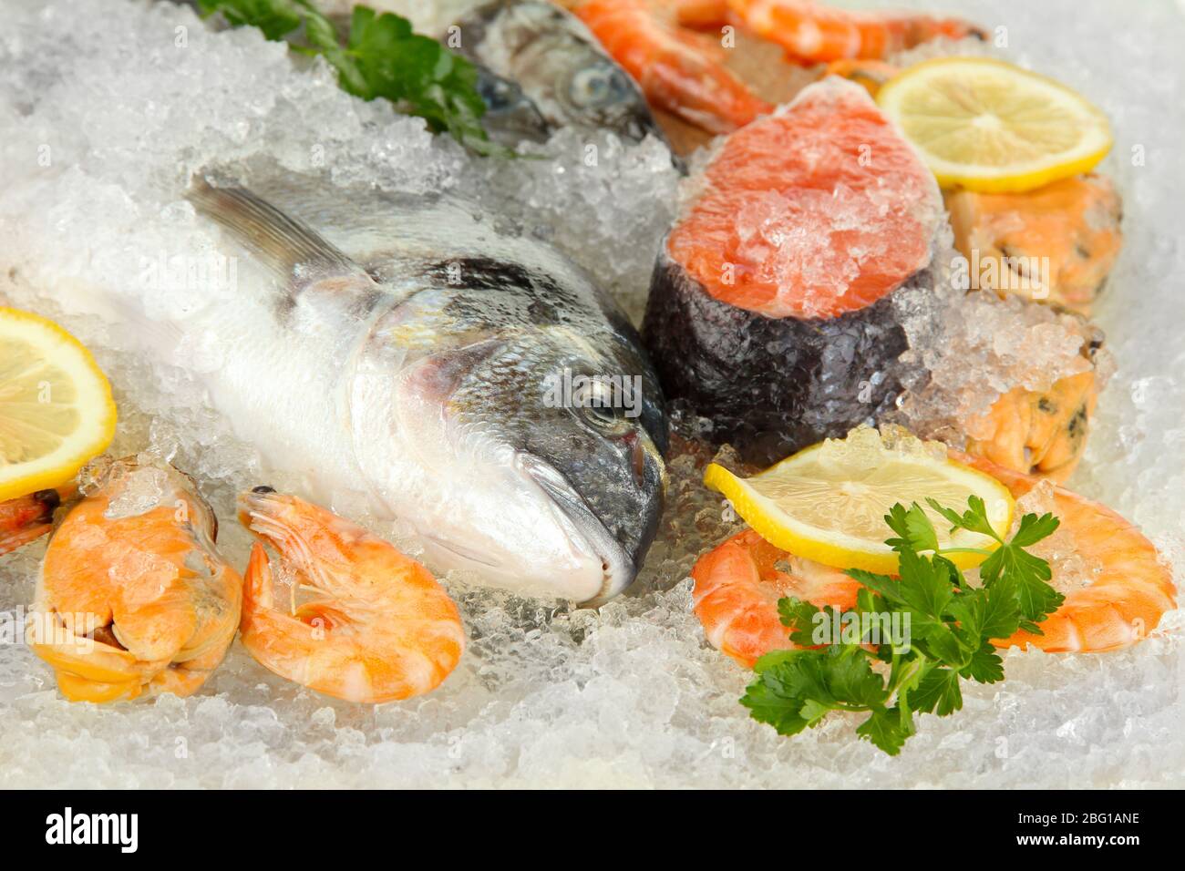 Fresh seafood on ice Stock Photo - Alamy