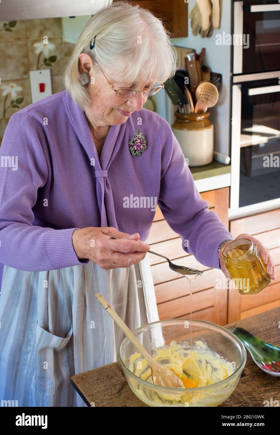 Pass the time hi-res stock photography and images - Alamy