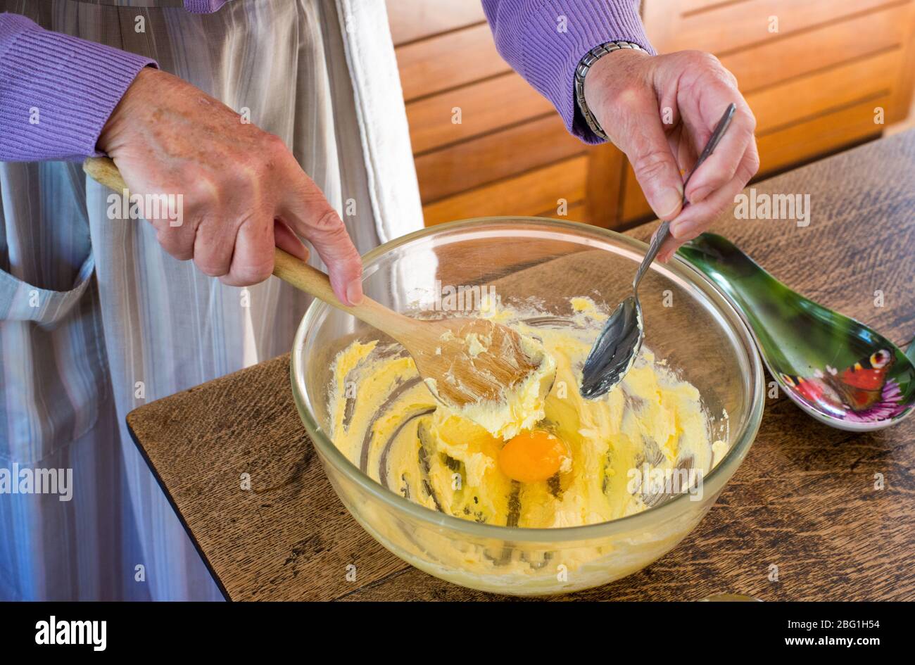 Pass the time hi-res stock photography and images - Alamy