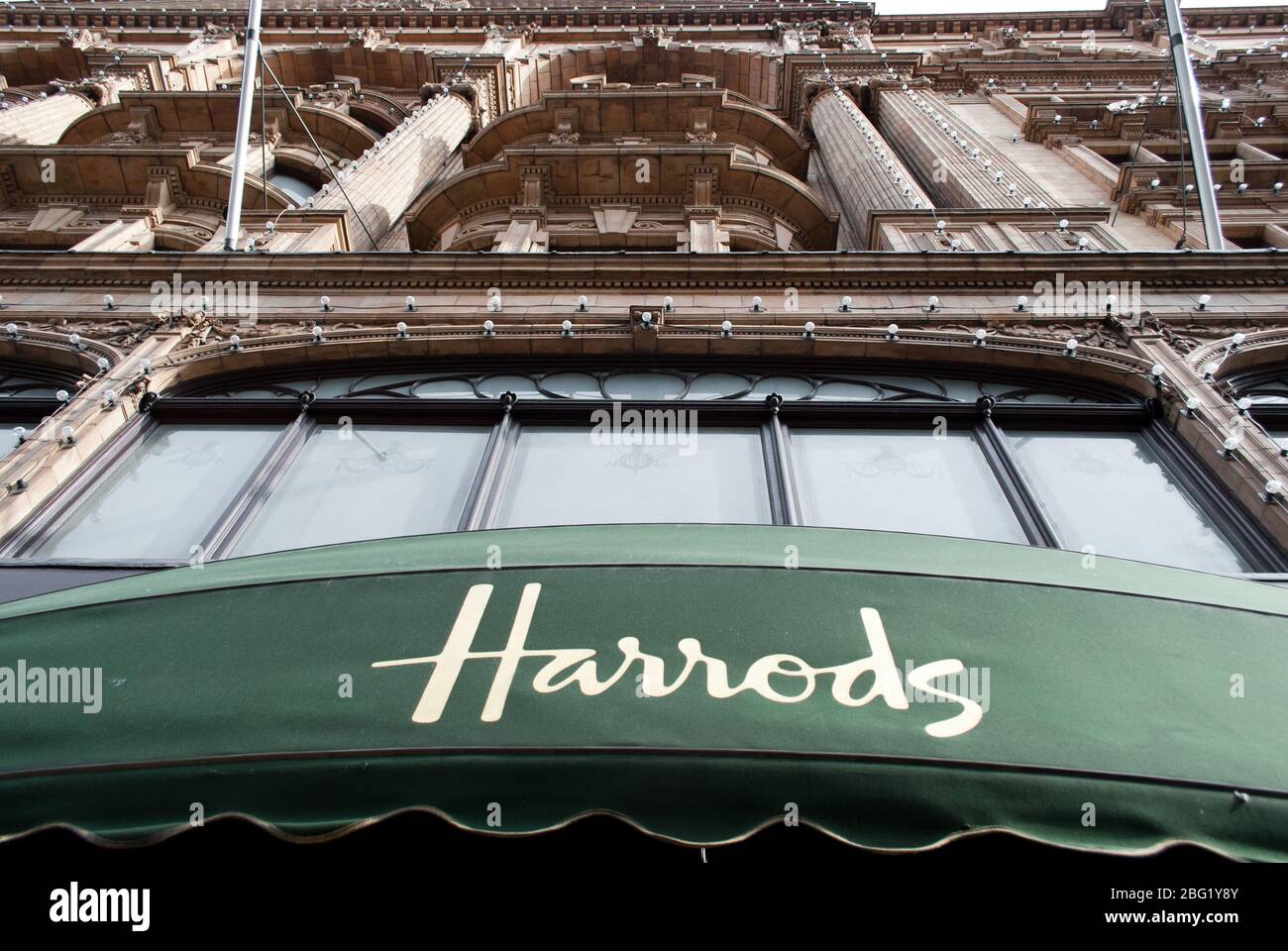 Regency Architecture Neoclassical Harrods Department Store 87-135 ...