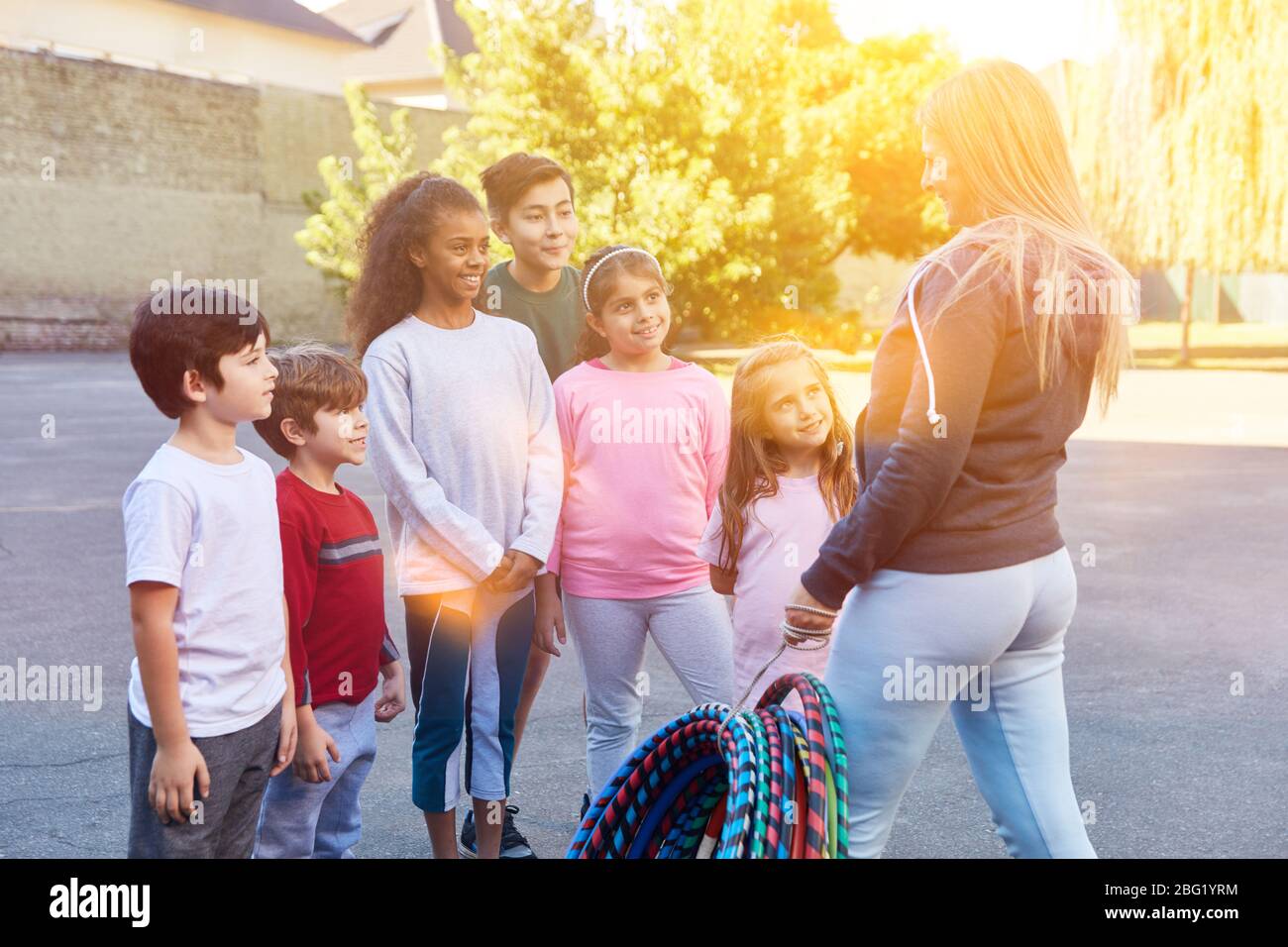 Children doing sport hi-res stock photography and images - Alamy