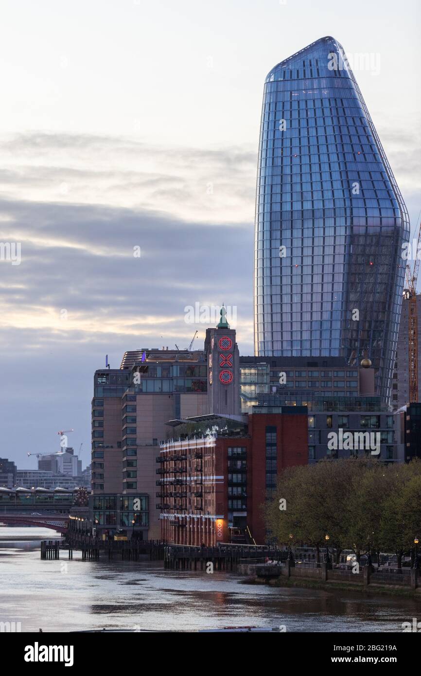 City of london tal buildings hi-res stock photography and images - Alamy