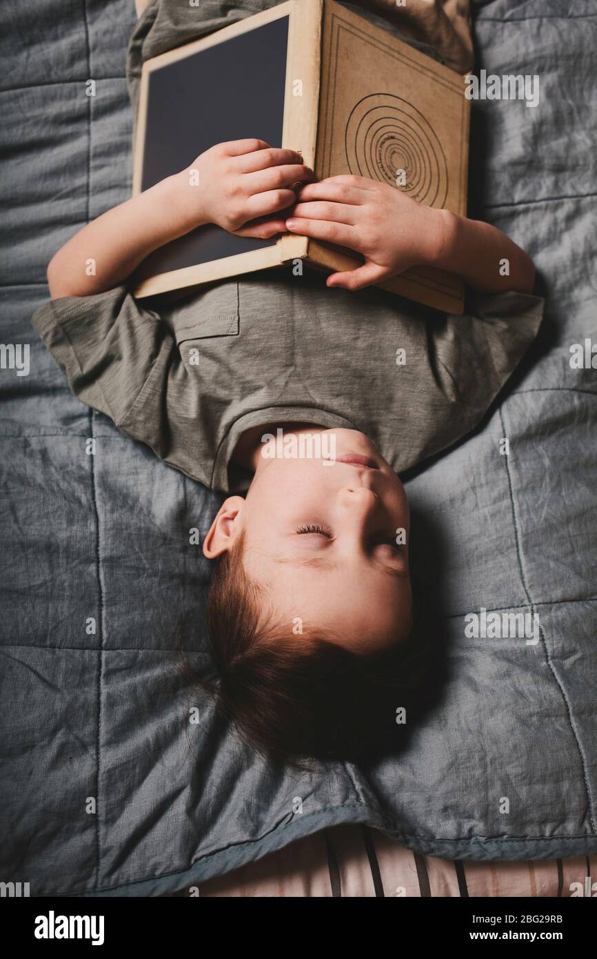 Sleep bed book hi-res stock photography and images - Alamy