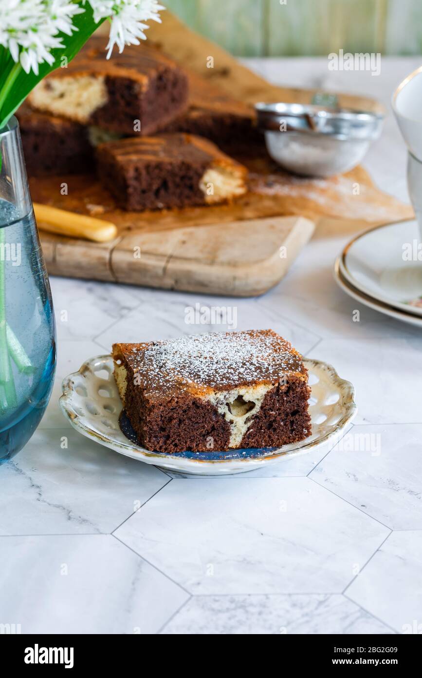 Vanilla and chocolate marble cake Stock Photo - Alamy