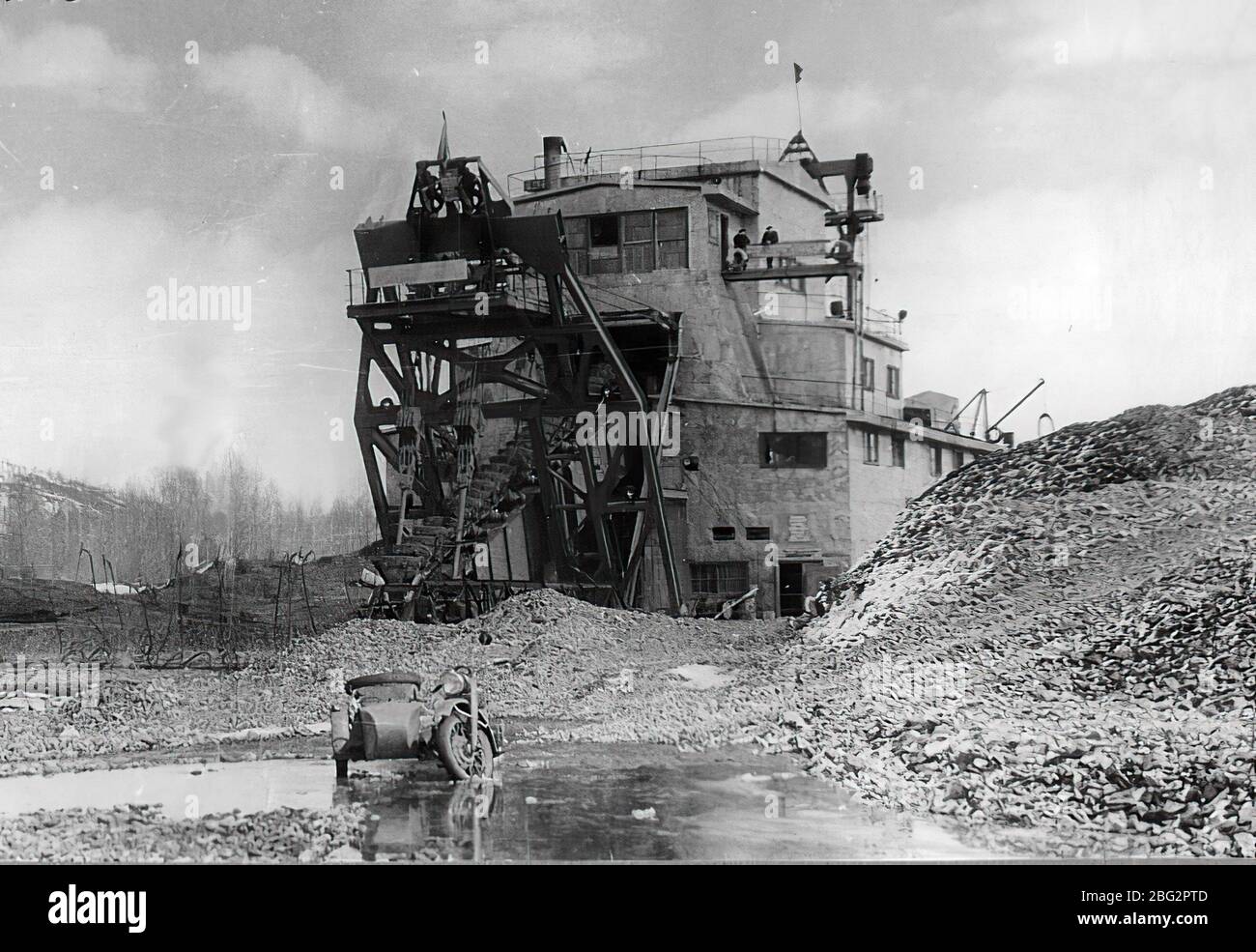 Prisoners of Soviet gulag. USSR. Circa 1936-1937 Stock Photo - Alamy