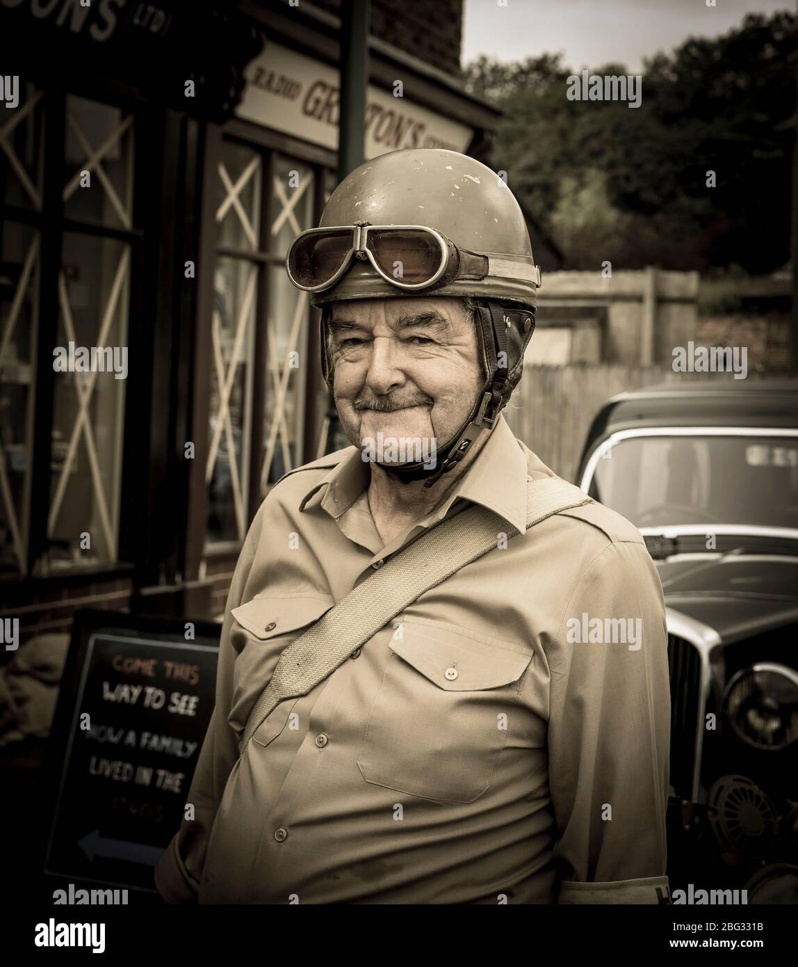 Ww2 motorcycle hi-res stock photography and images - Alamy