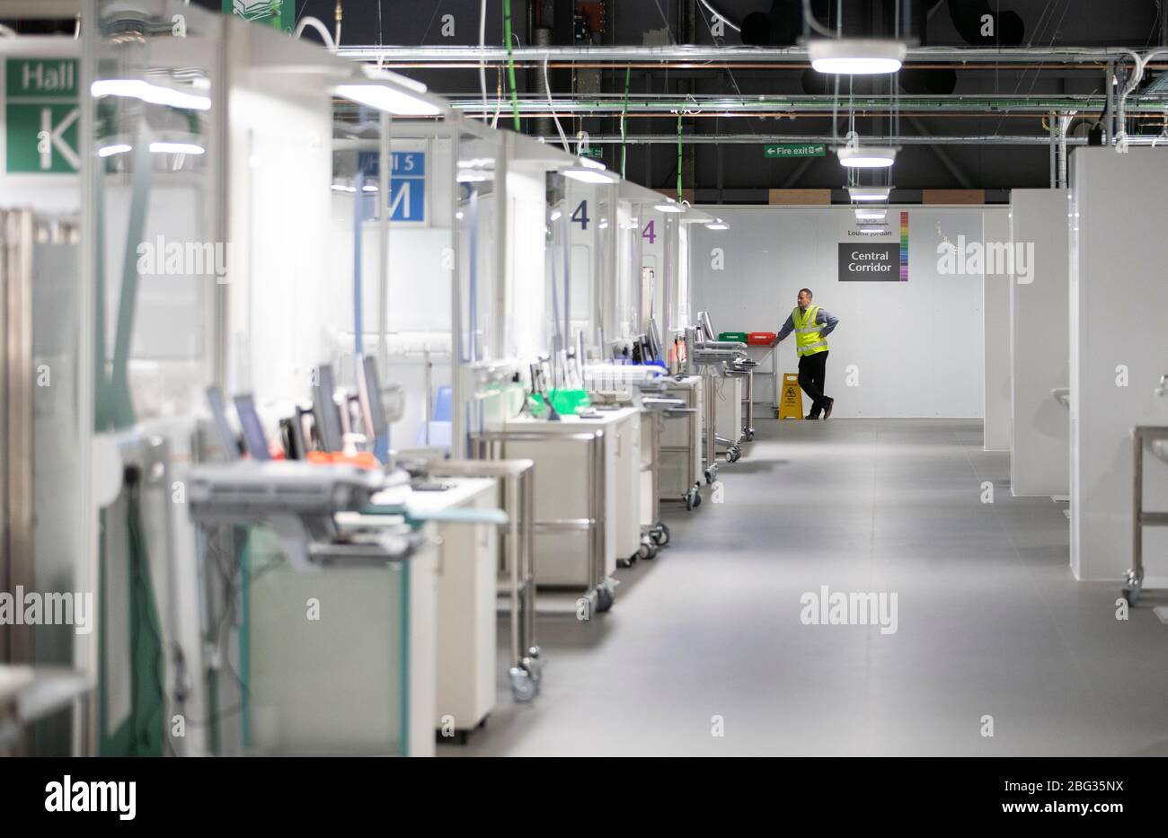 Nurse stations hi-res stock photography and images - Alamy