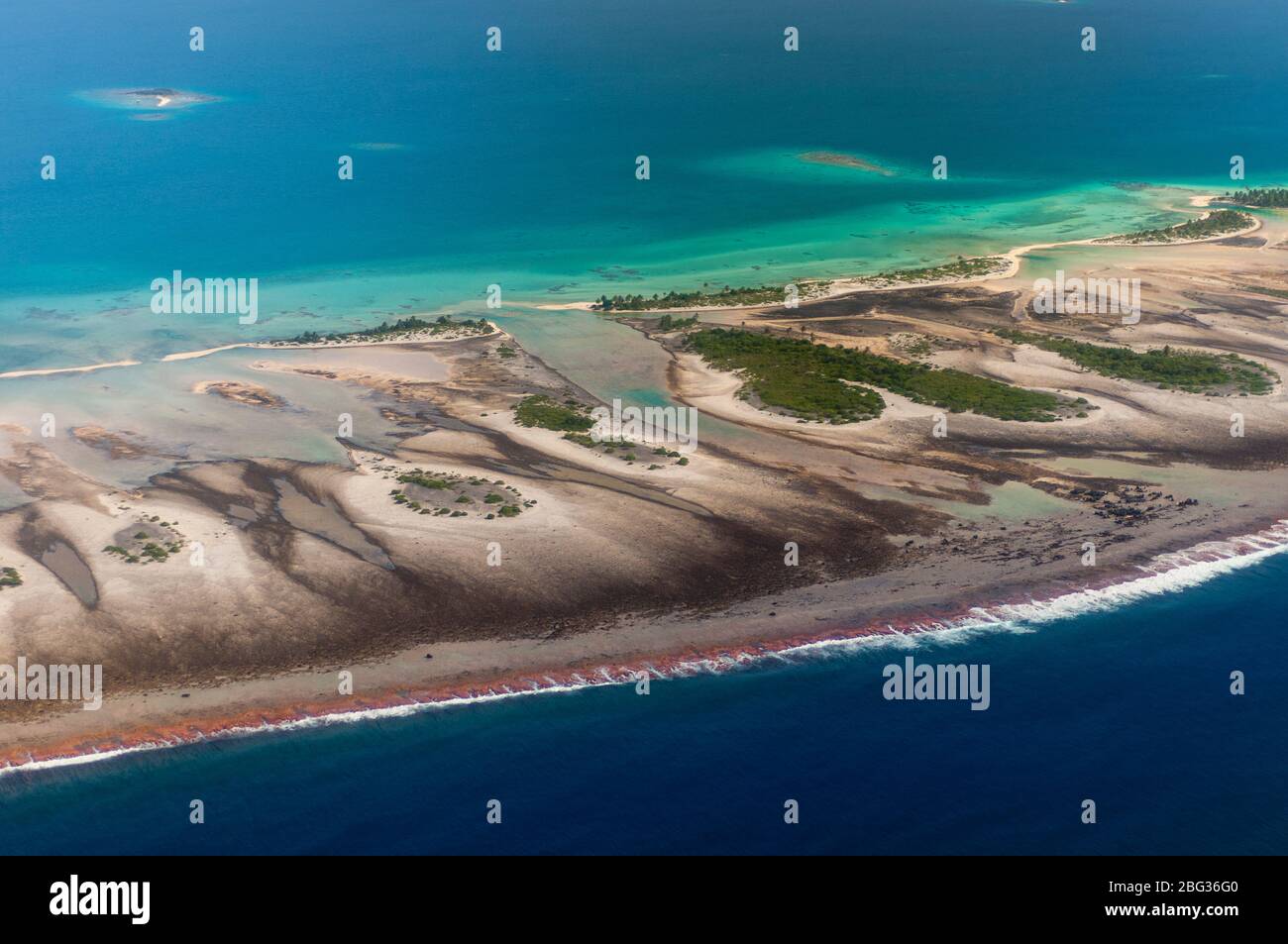 Aerial view of motu islands, Tikeau, French Polynesia Stock Photo - Alamy