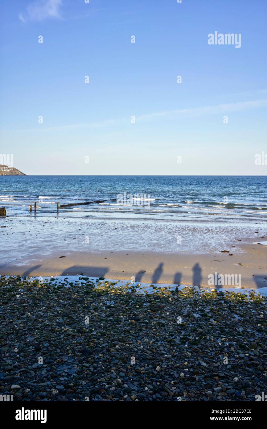 Social beach scene hi-res stock photography and images - Alamy