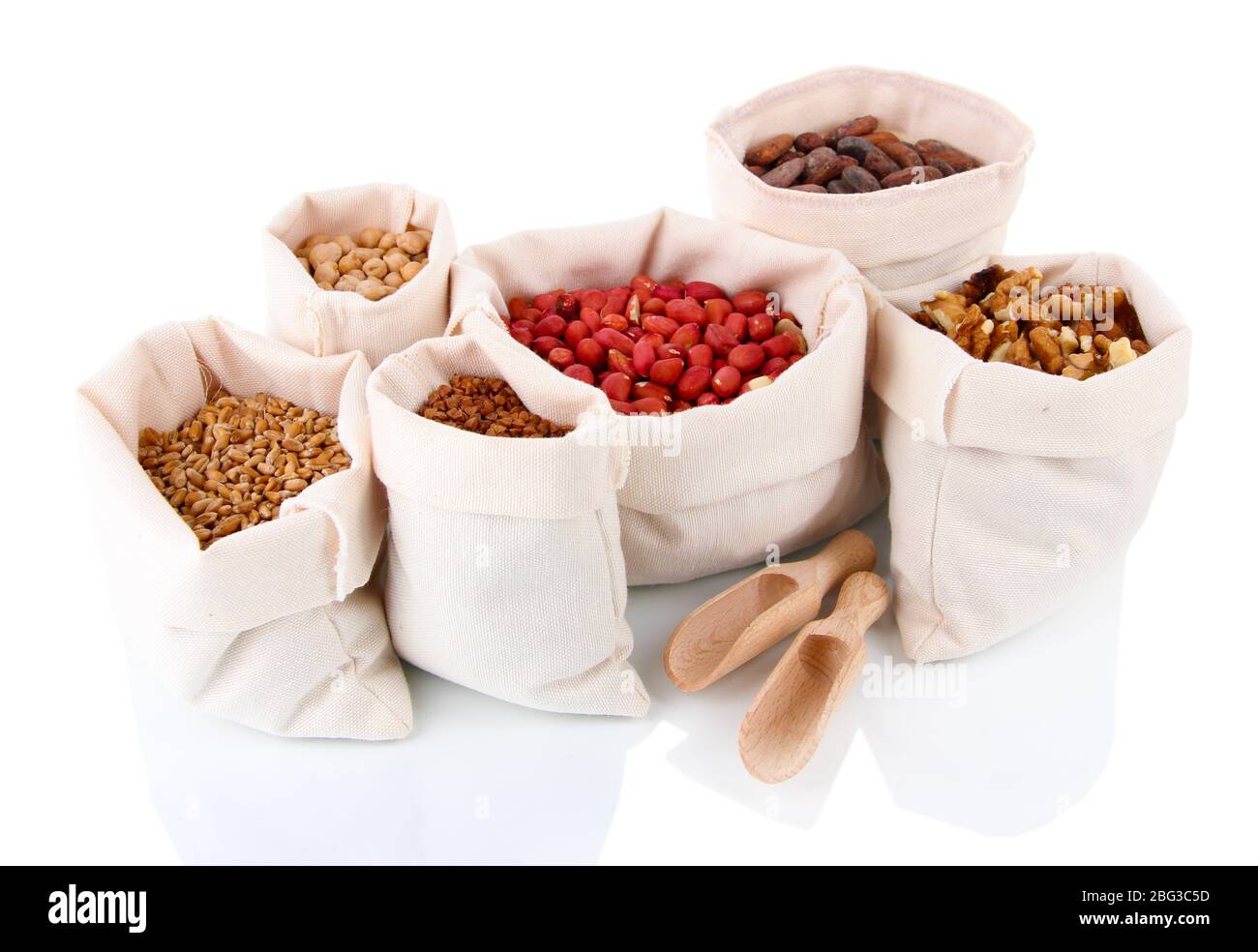 Different kinds of beans in sacks isolated on white Stock Photo - Alamy