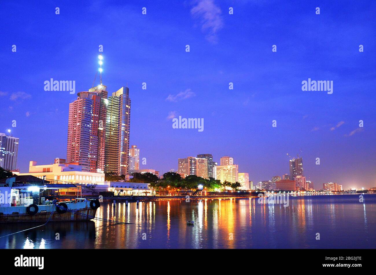 Manila bay sunrise hi-res stock photography and images - Alamy