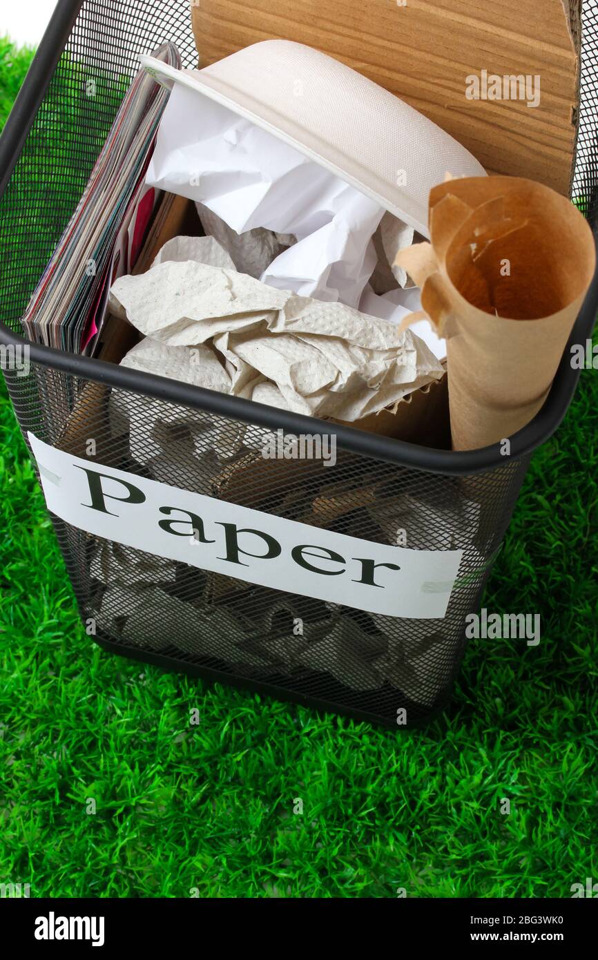 Assorted trash in bucket close-up Stock Photo - Alamy