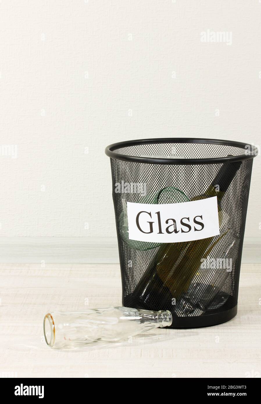 Assorted trash in bucket Stock Photo - Alamy