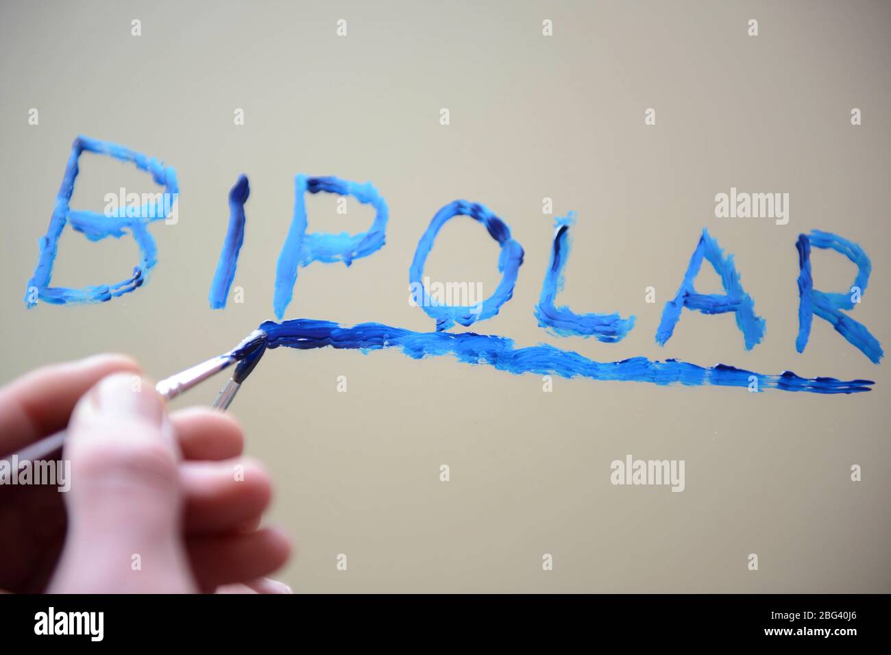 Hand mirror paint hi-res stock photography and images - Alamy