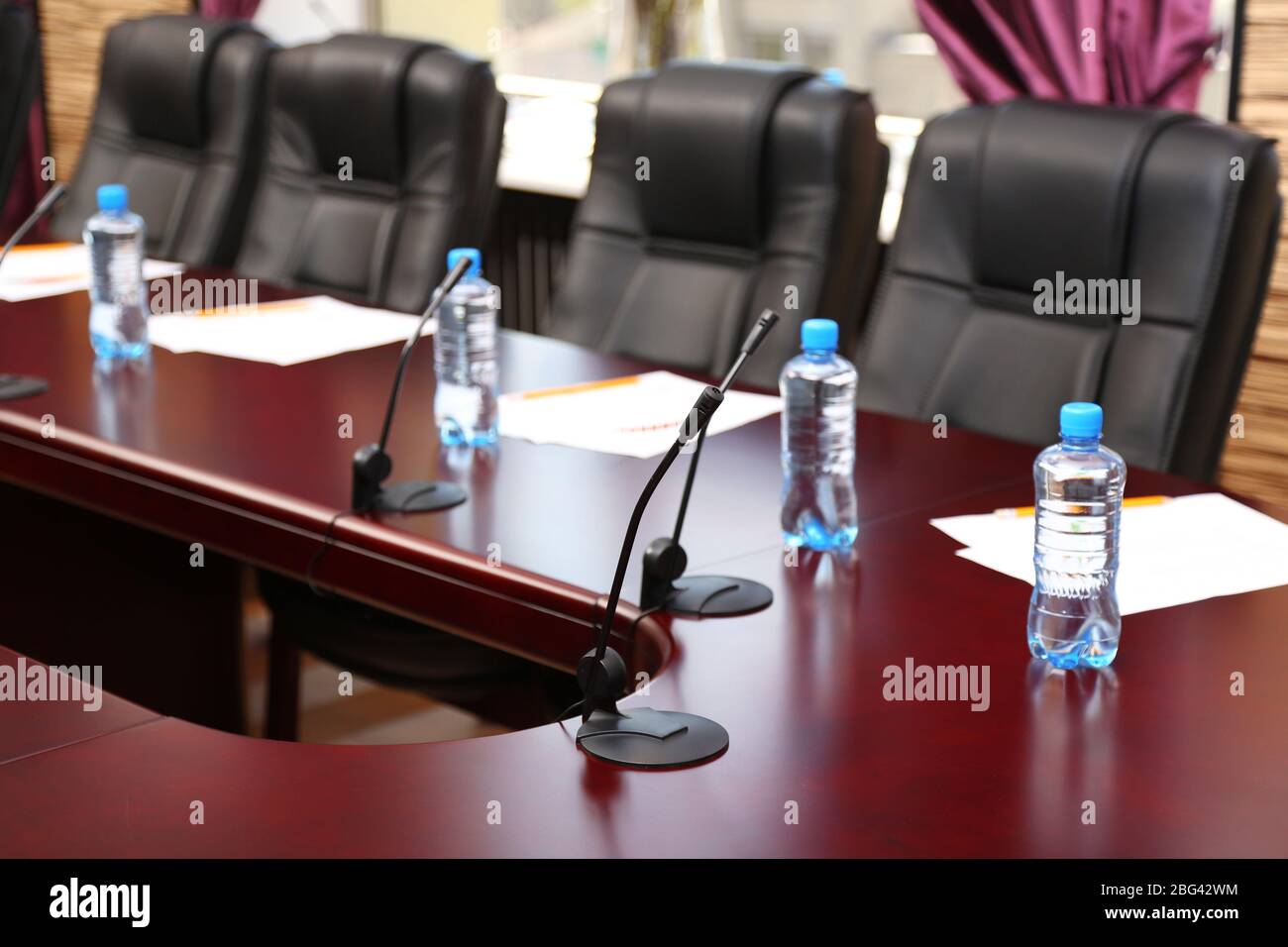 Interior of empty conference room Stock Photo - Alamy