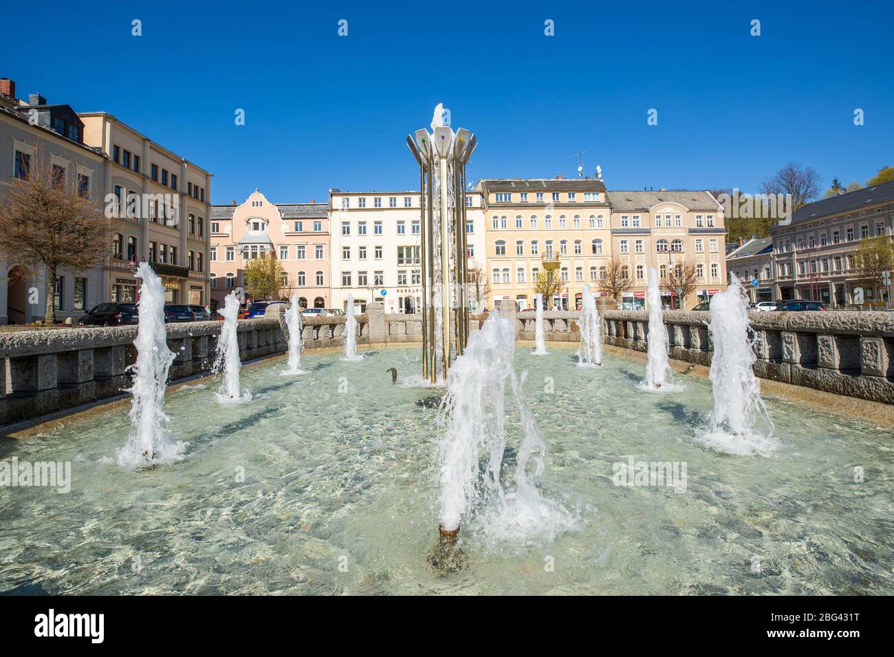 Sebnitz, Germany. 20th Apr, 2020. When the weather is fine, the city ...