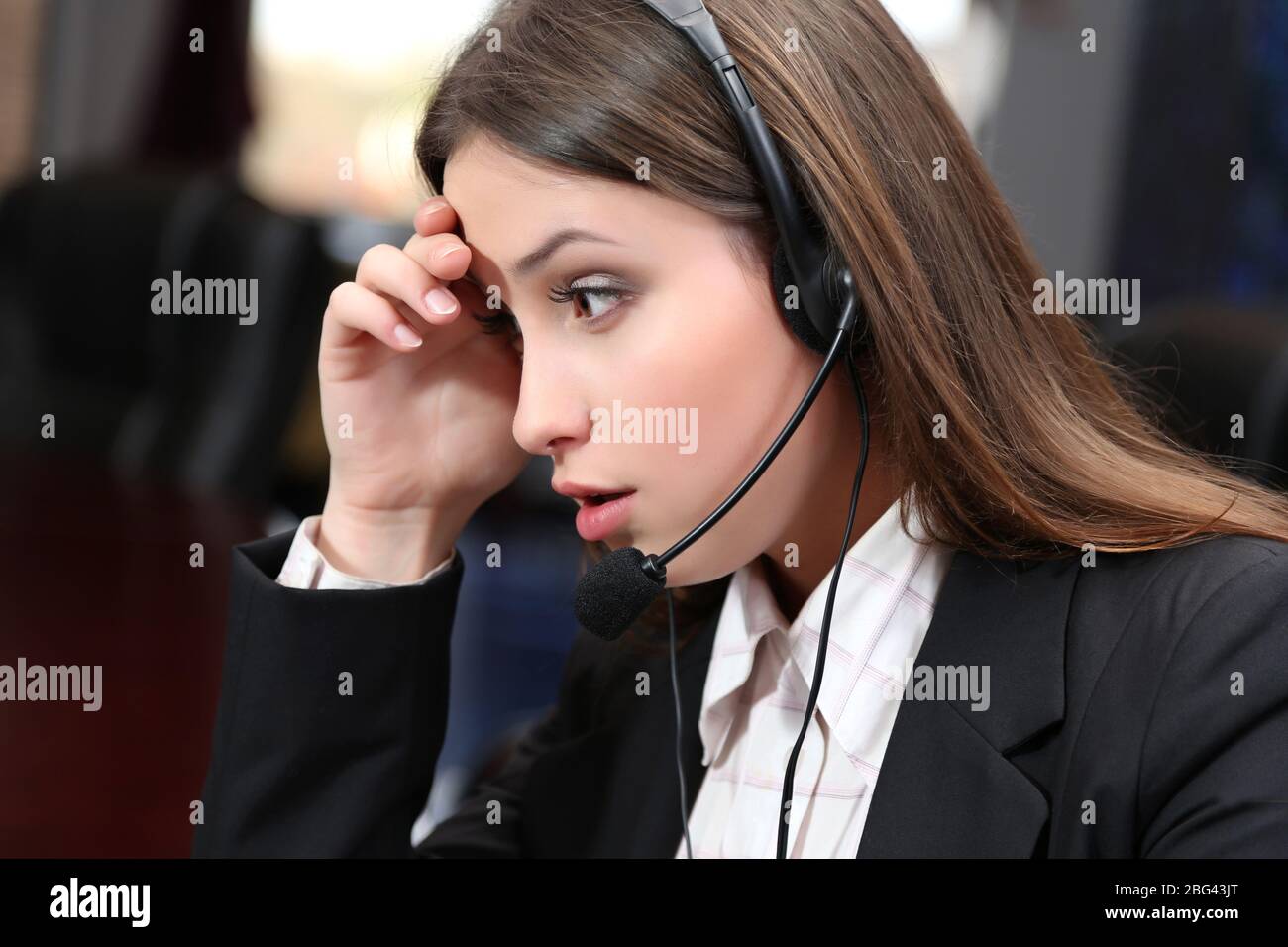 Tired shopping centre hi-res stock photography and images - Alamy