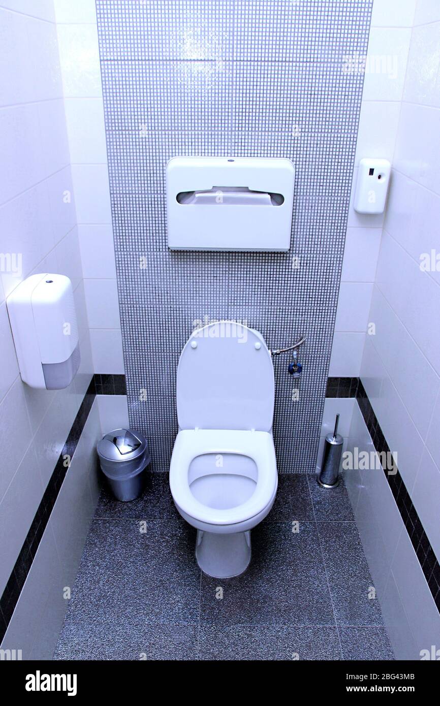 Open air lavatory hi-res stock photography and images - Alamy