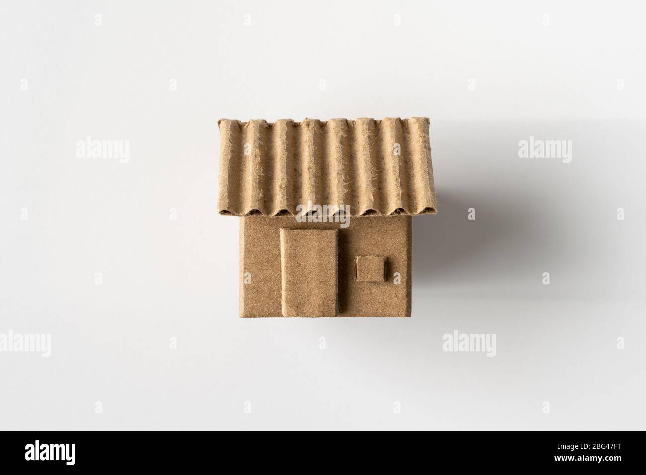 Cardboard house hi-res stock photography and images - Alamy