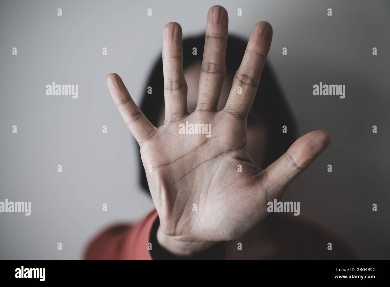 Hand stop woman violence hi-res stock photography and images - Alamy
