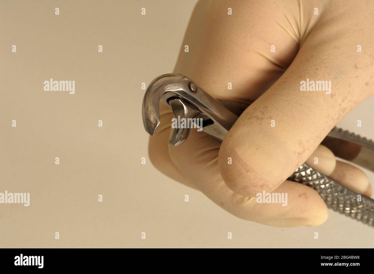 Dental pliers hi-res stock photography and images - Alamy