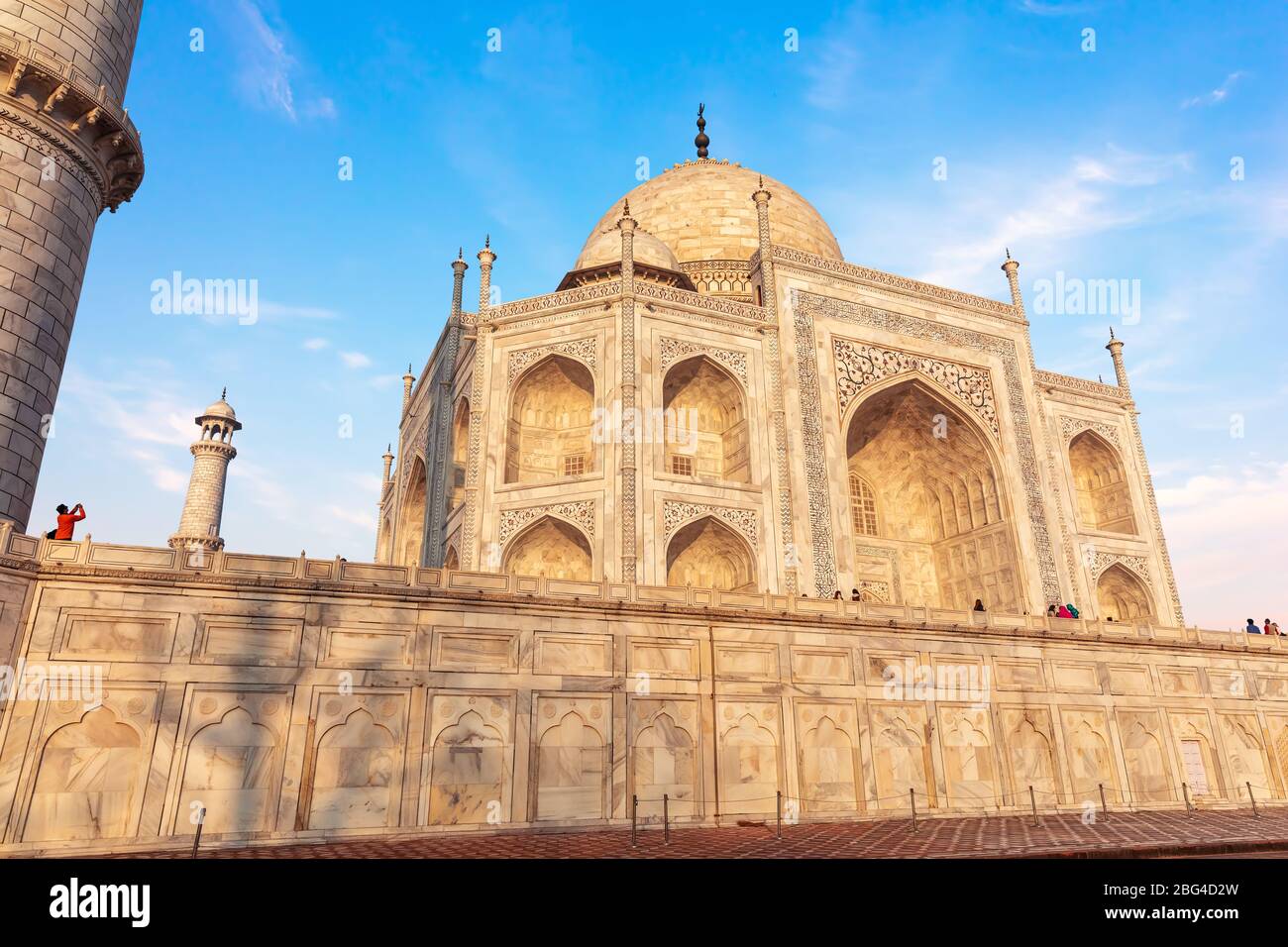 Taj Mahal mausoleum, detailed close view, India Stock Photo - Alamy