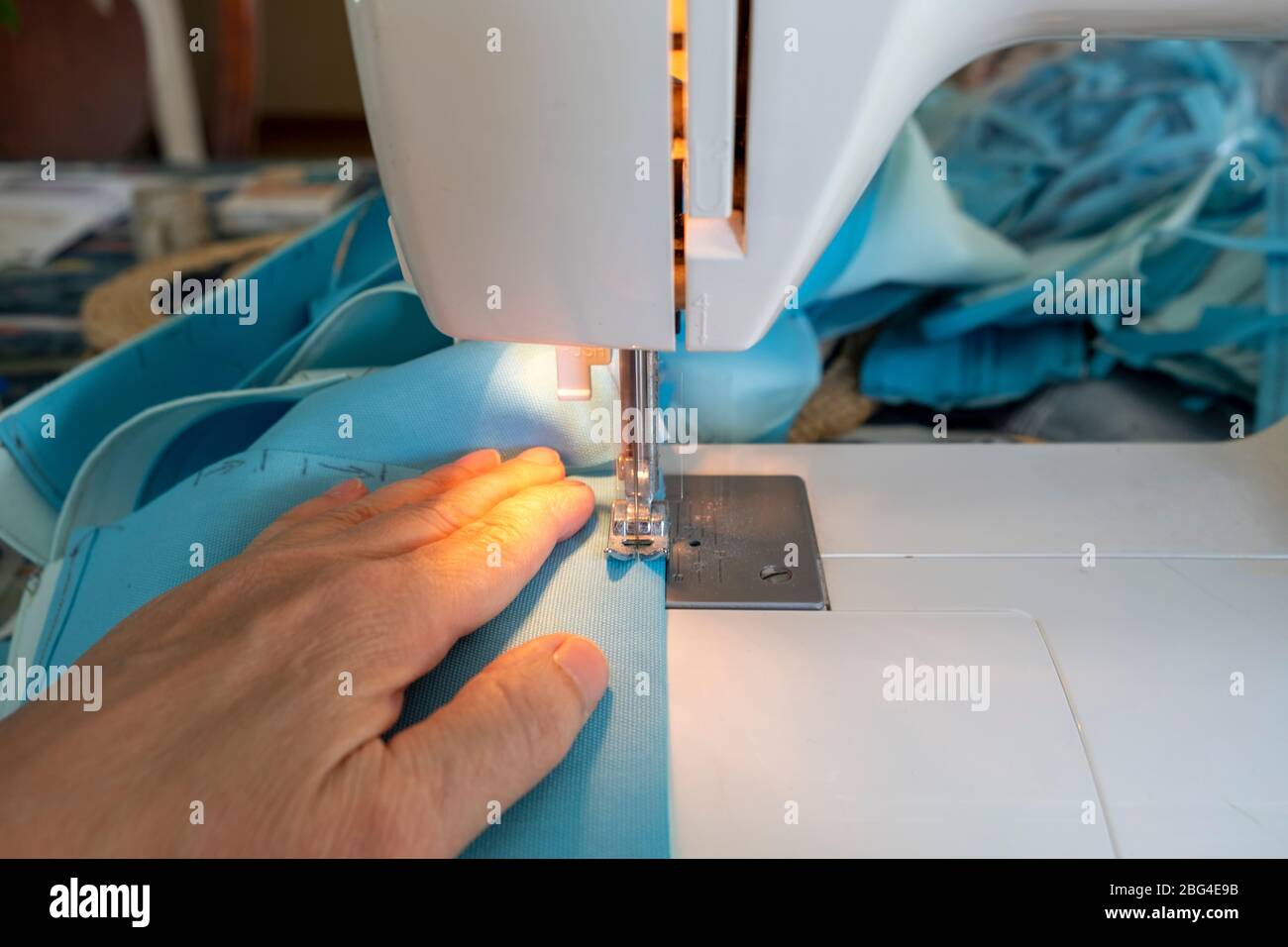 Face masks made at home to prevent the spread of the corona virus ...