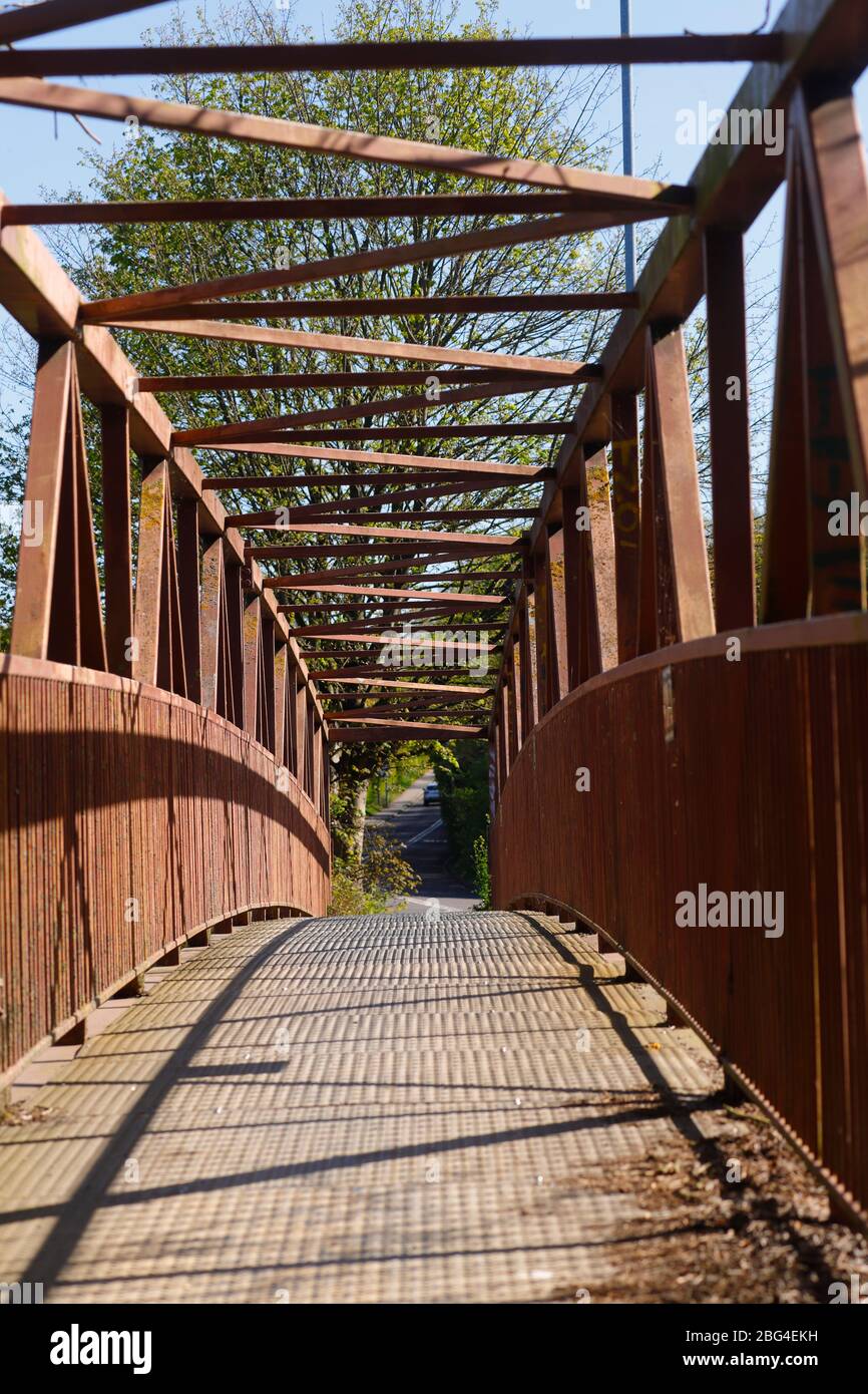 Steel footbridge hi-res stock photography and images - Alamy