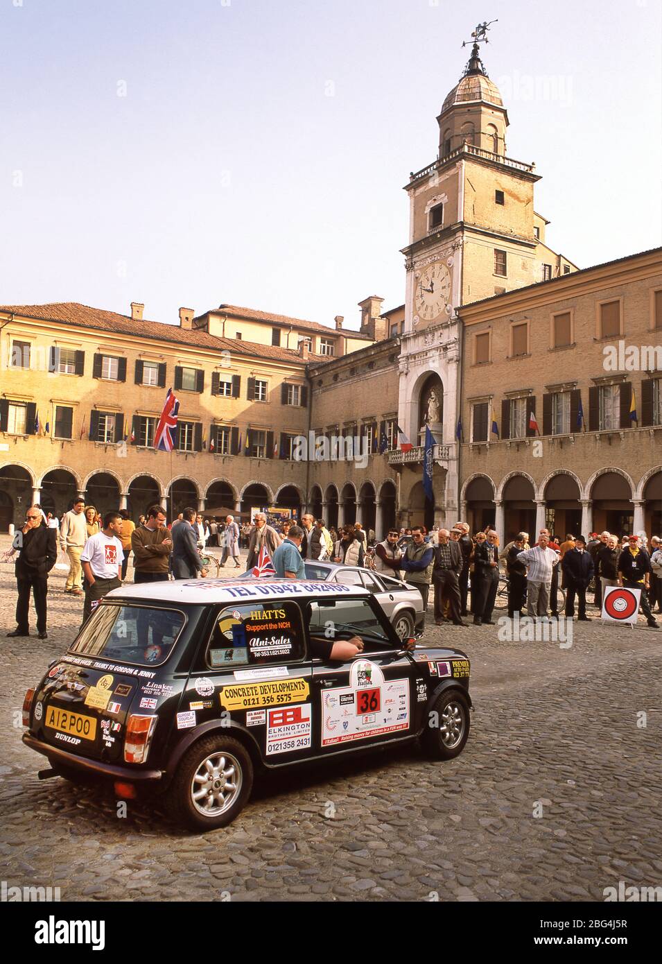 Bmc mini cooper rally car hi-res stock photography and images - Alamy