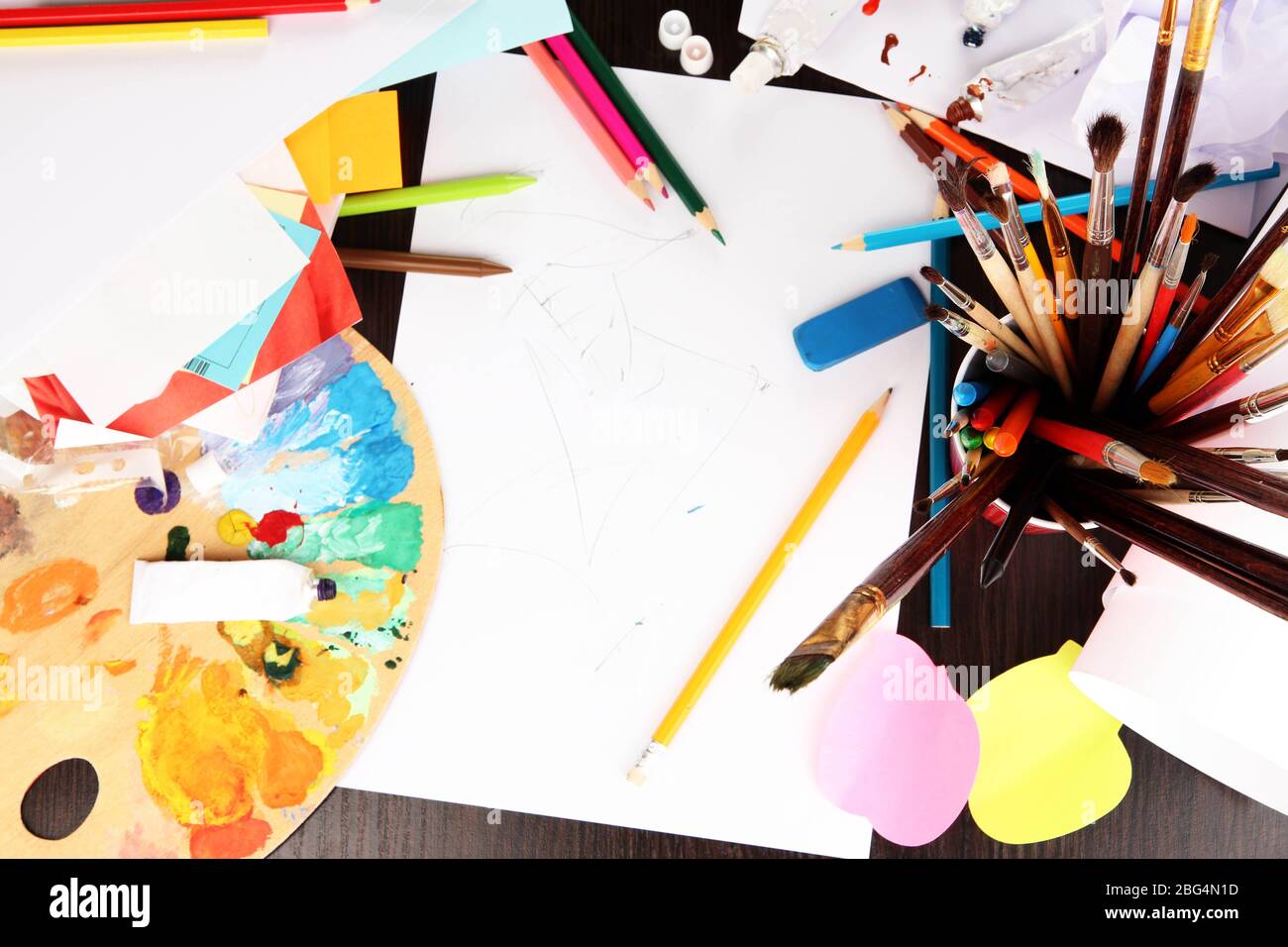 Workplace of artist close-up Stock Photo - Alamy