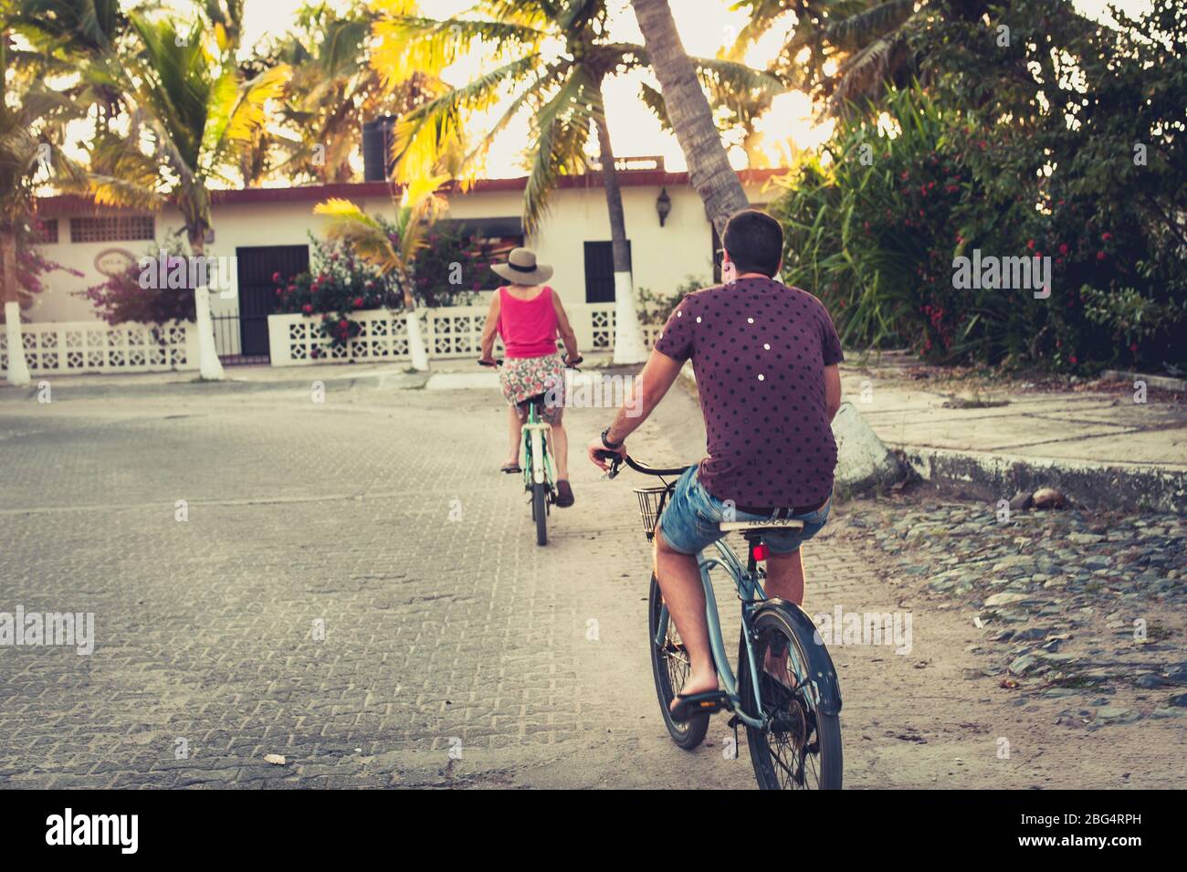 Woman and sunburst hi-res stock photography and images - Alamy