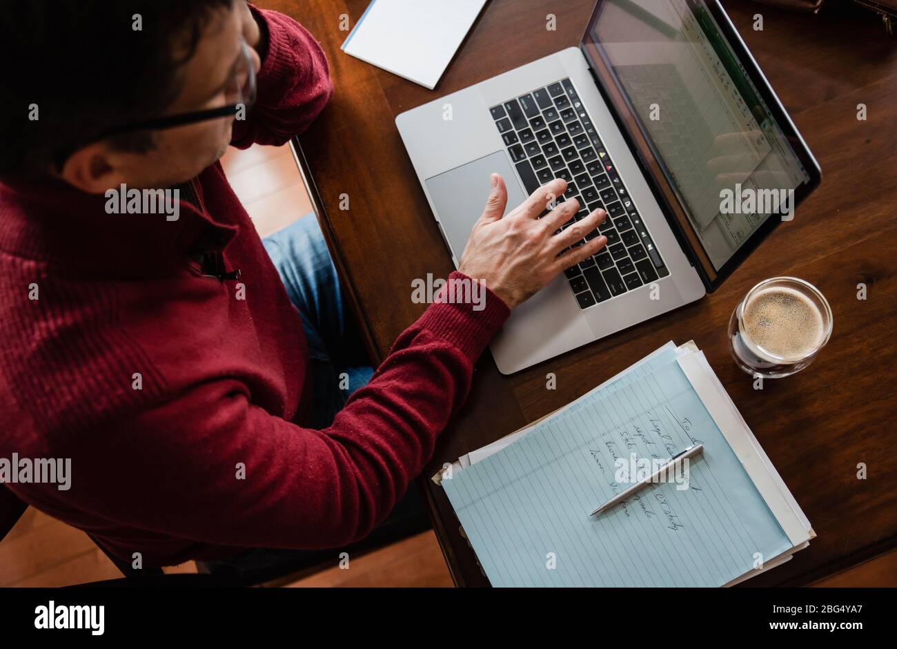 Overhead image hi-res stock photography and images - Alamy