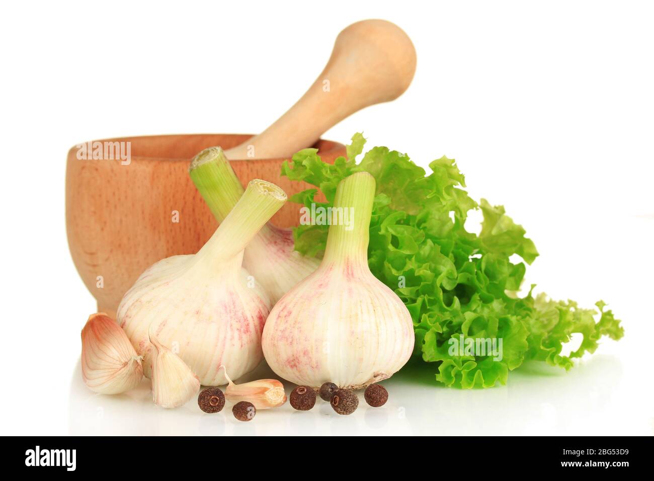 Garlic isolated on white Stock Photo - Alamy