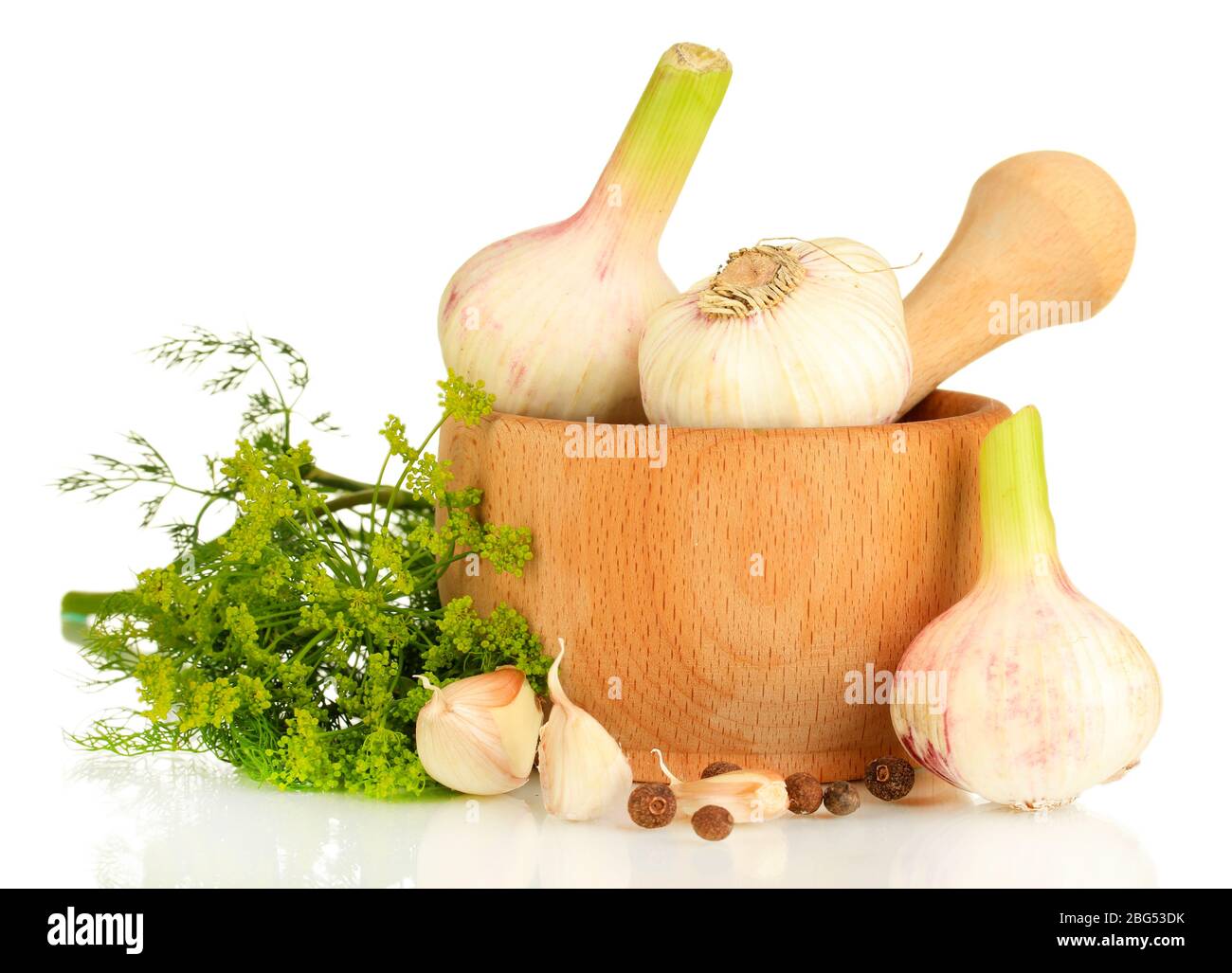 Garlic isolated on white Stock Photo - Alamy