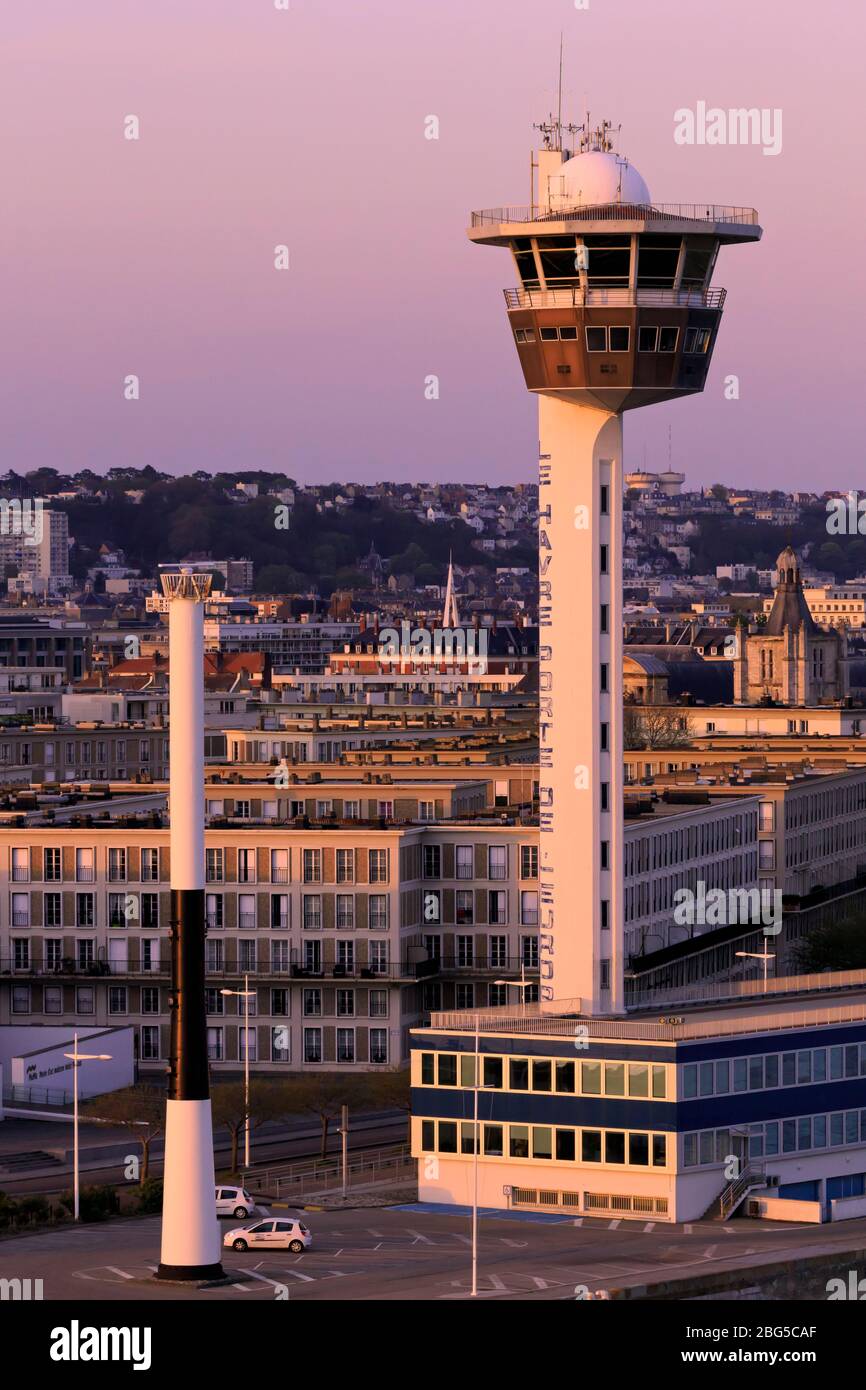 Shipping control tower hi-res stock photography and images - Alamy