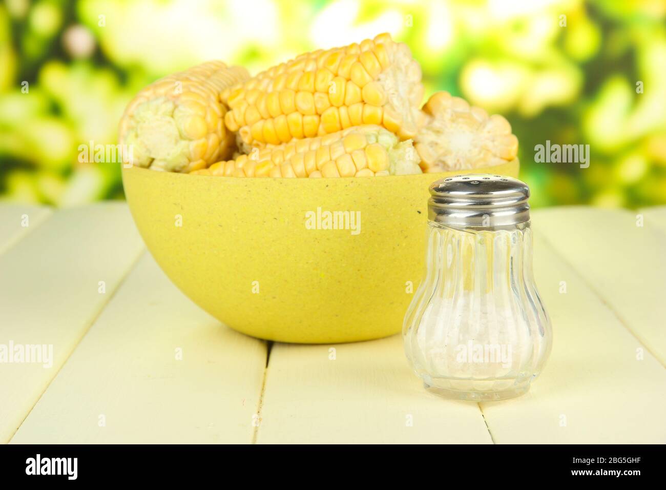 Boiled corn kernels in white hi-res stock photography and images - Alamy
