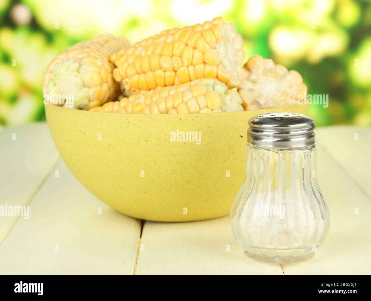 Boiled corn kernels in white hi-res stock photography and images - Alamy