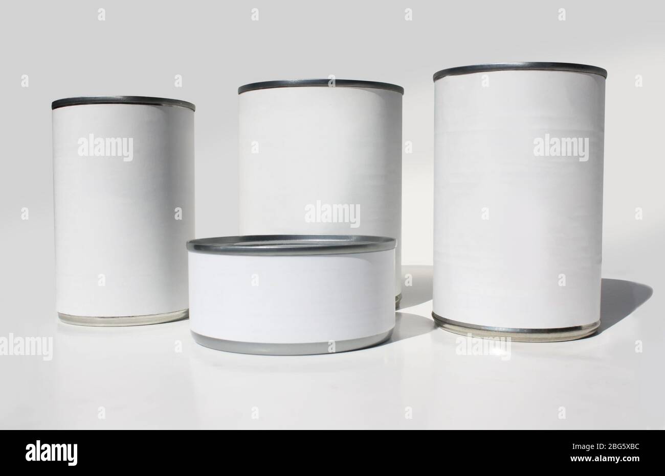 Blank cans hi-res stock photography and images - Alamy