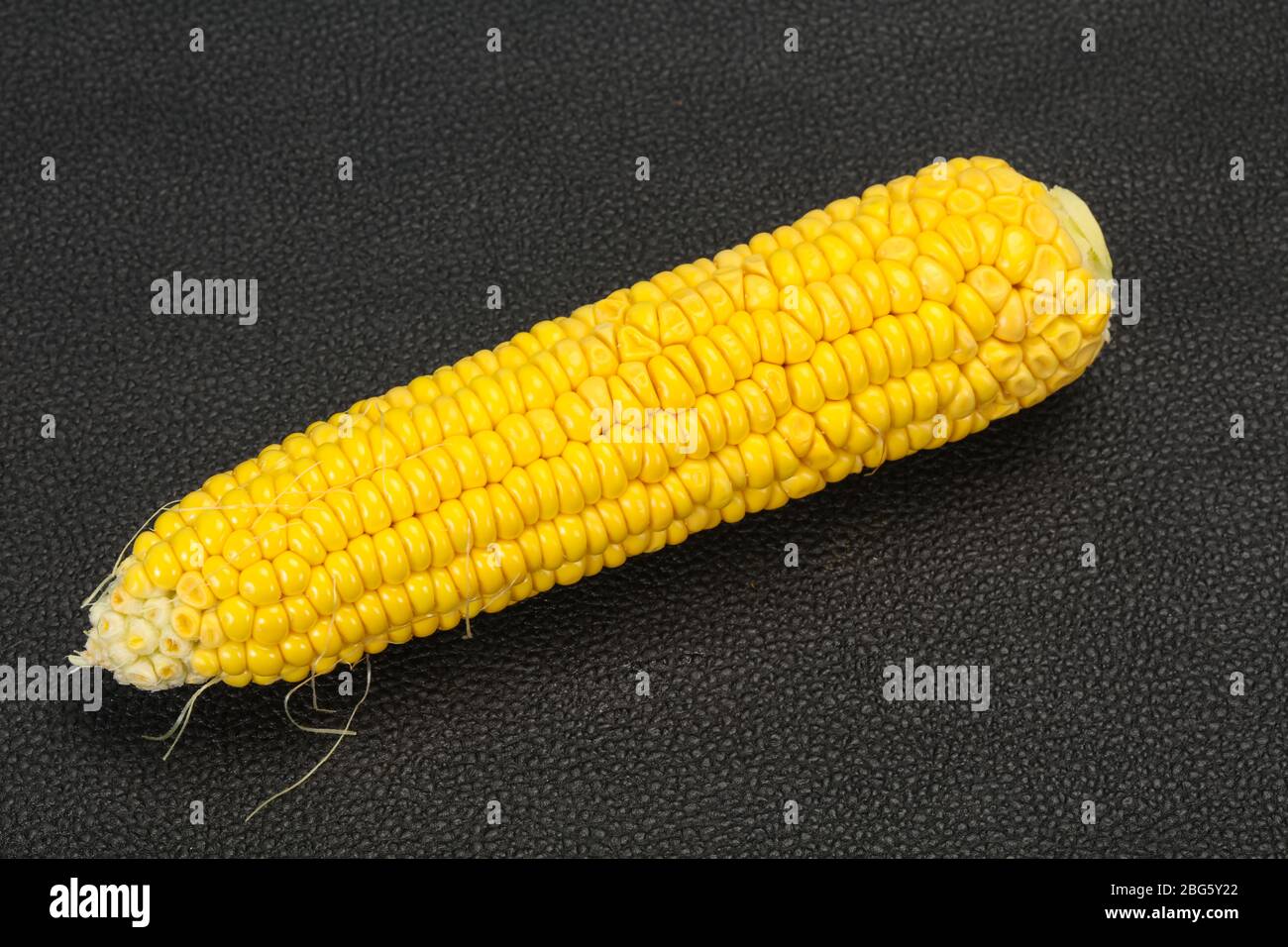 Sweet soft yellow natural corn for cooking Stock Photo - Alamy