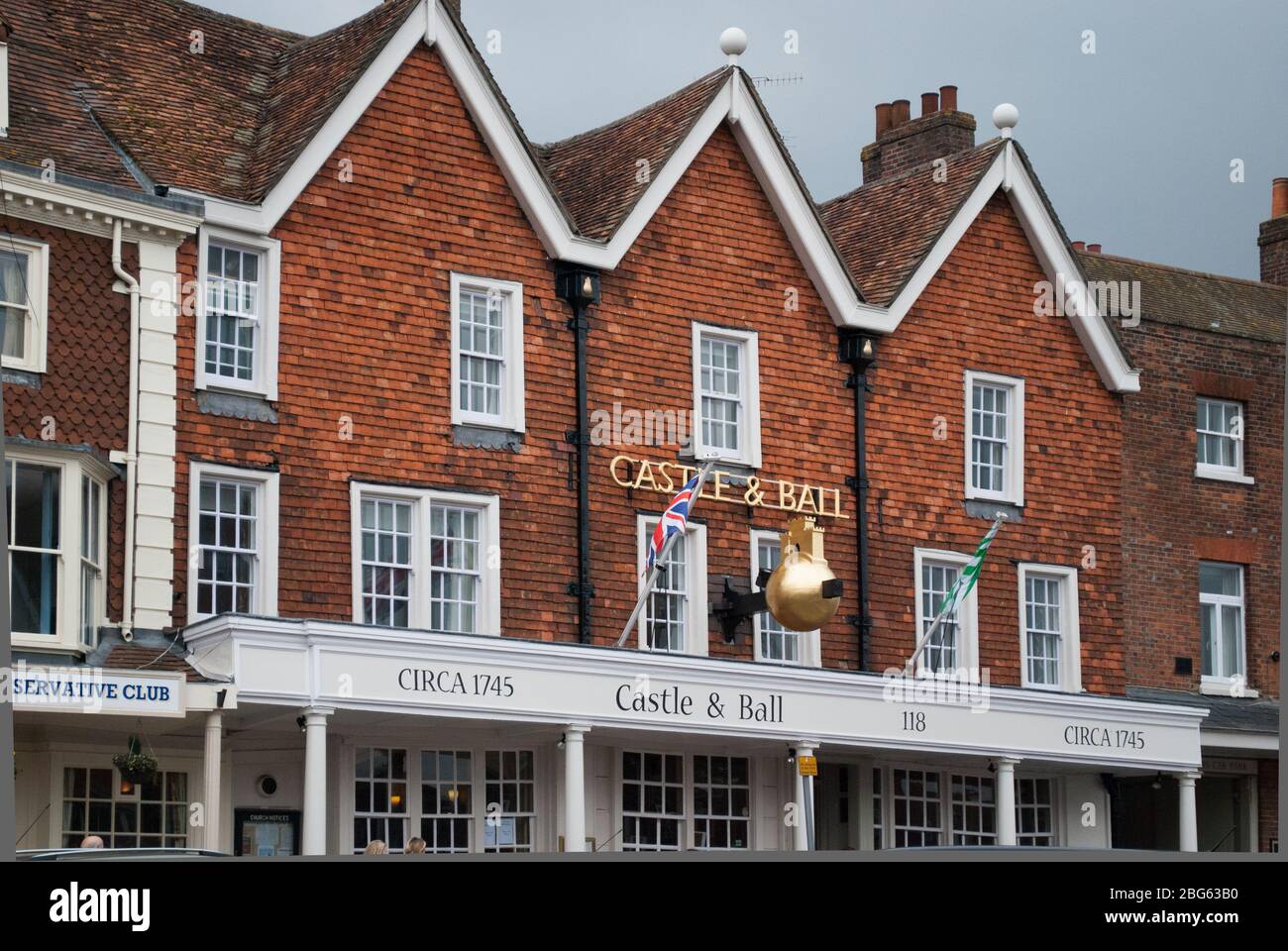 Ball at the castle hi-res stock photography and images - Alamy